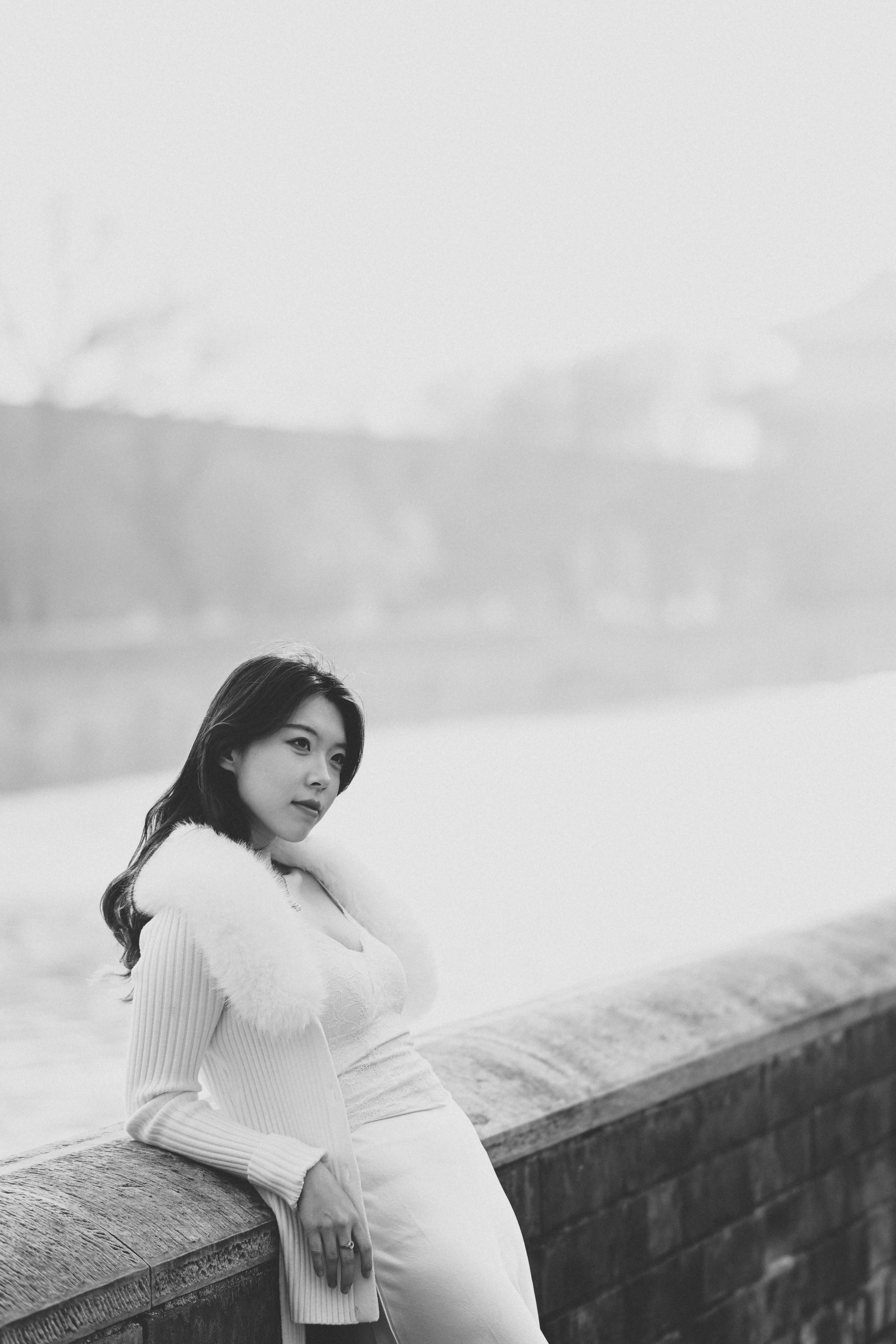 Elegance by the River: Quiet Confidence in Soft Focus