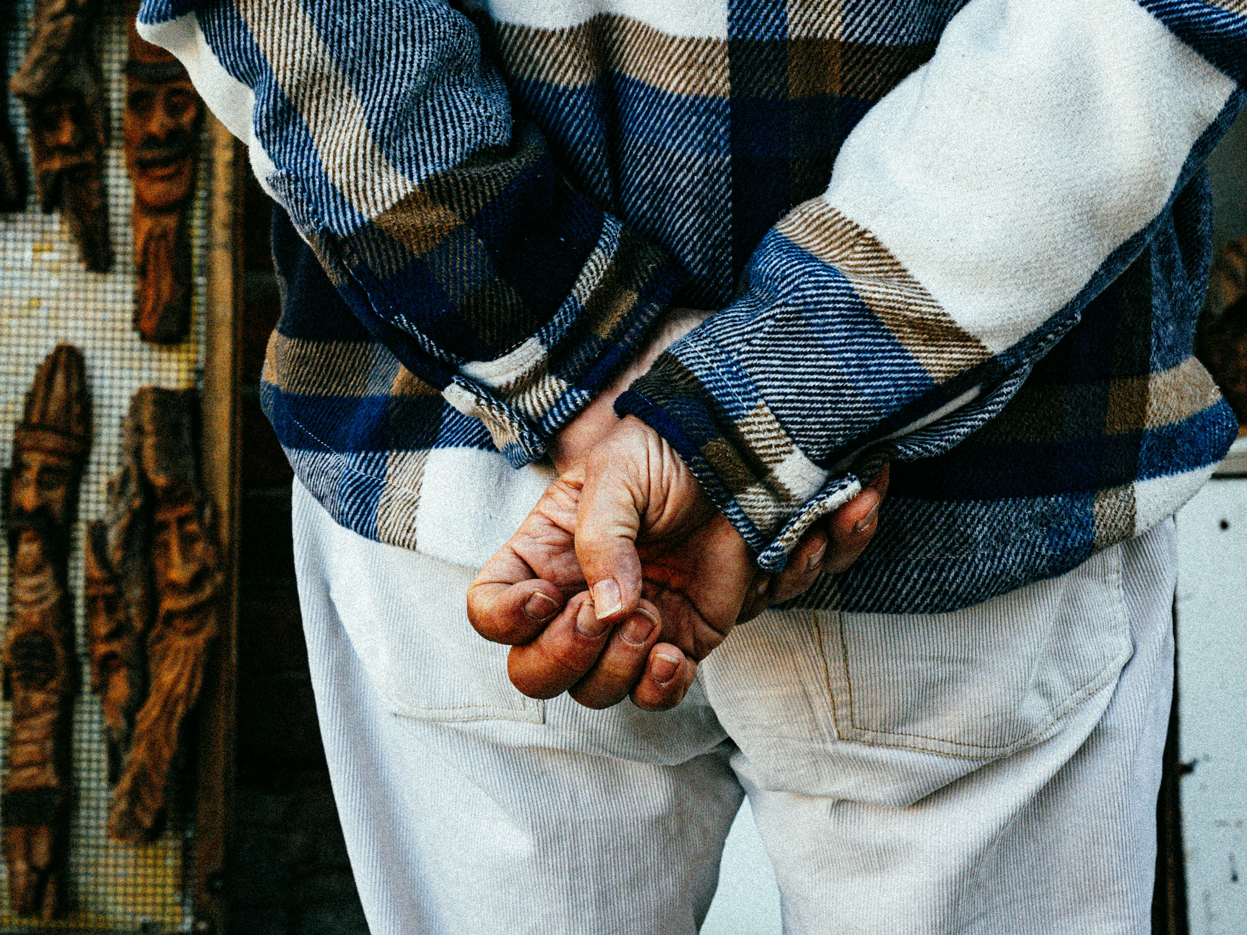 Hands Behind, Stories in Cloth