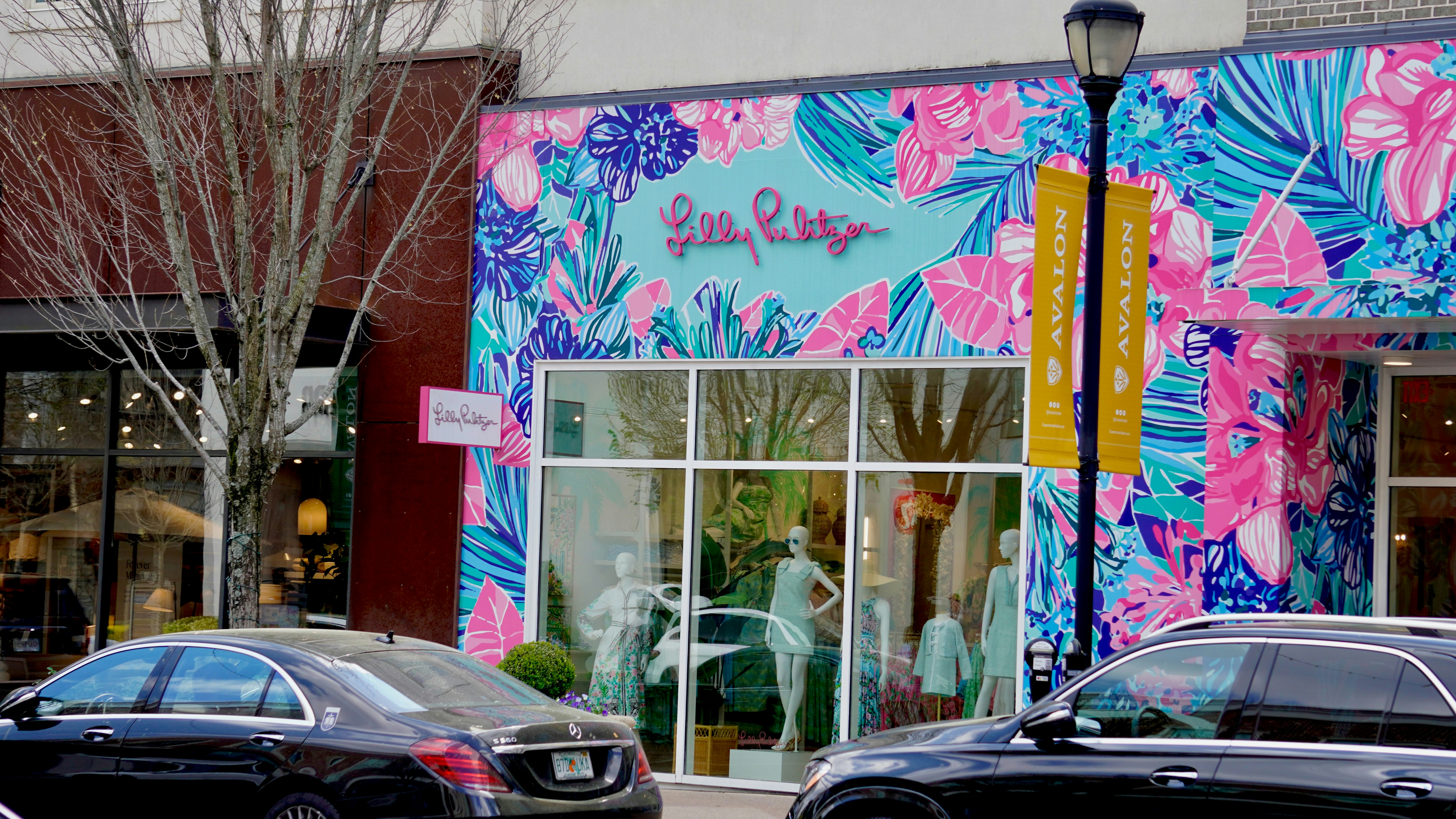 Floral Facade: A Colorful Boutique Front in Bloom