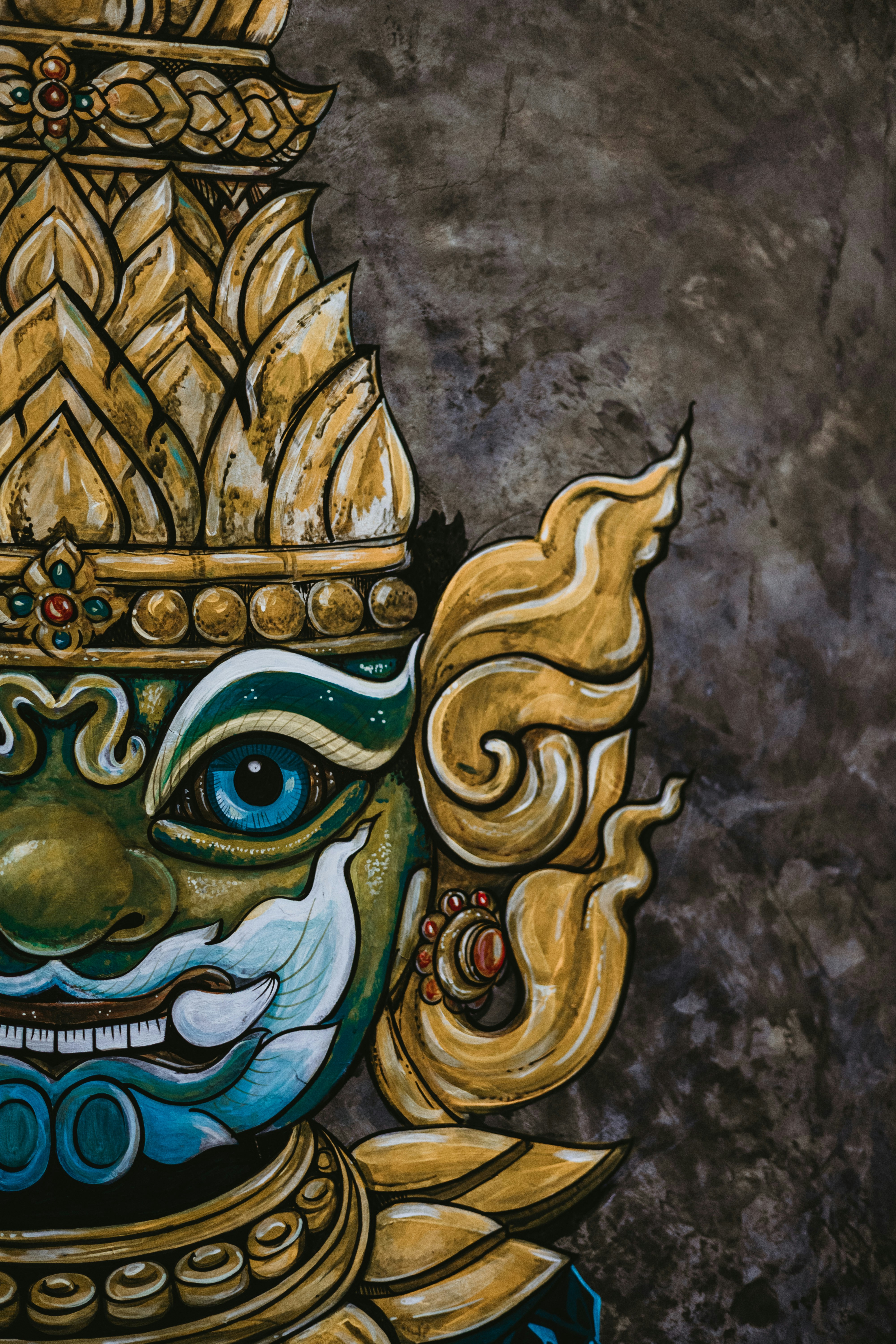 Partial Mask of the Guardian: A Demanding Gaze in Colorful Ritual Armor