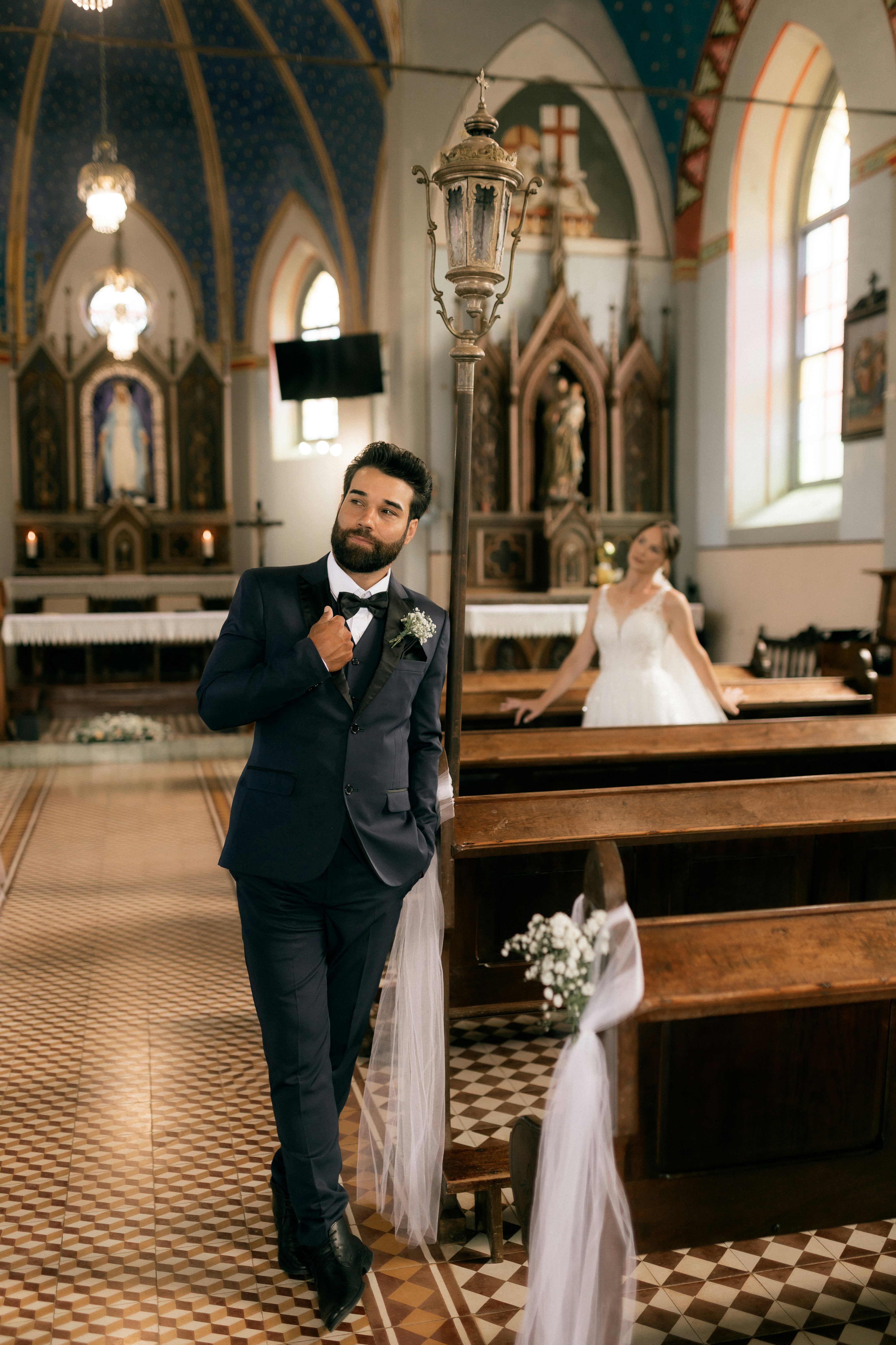 A Groom’s Quiet Confidence in a Hallowed Aisle