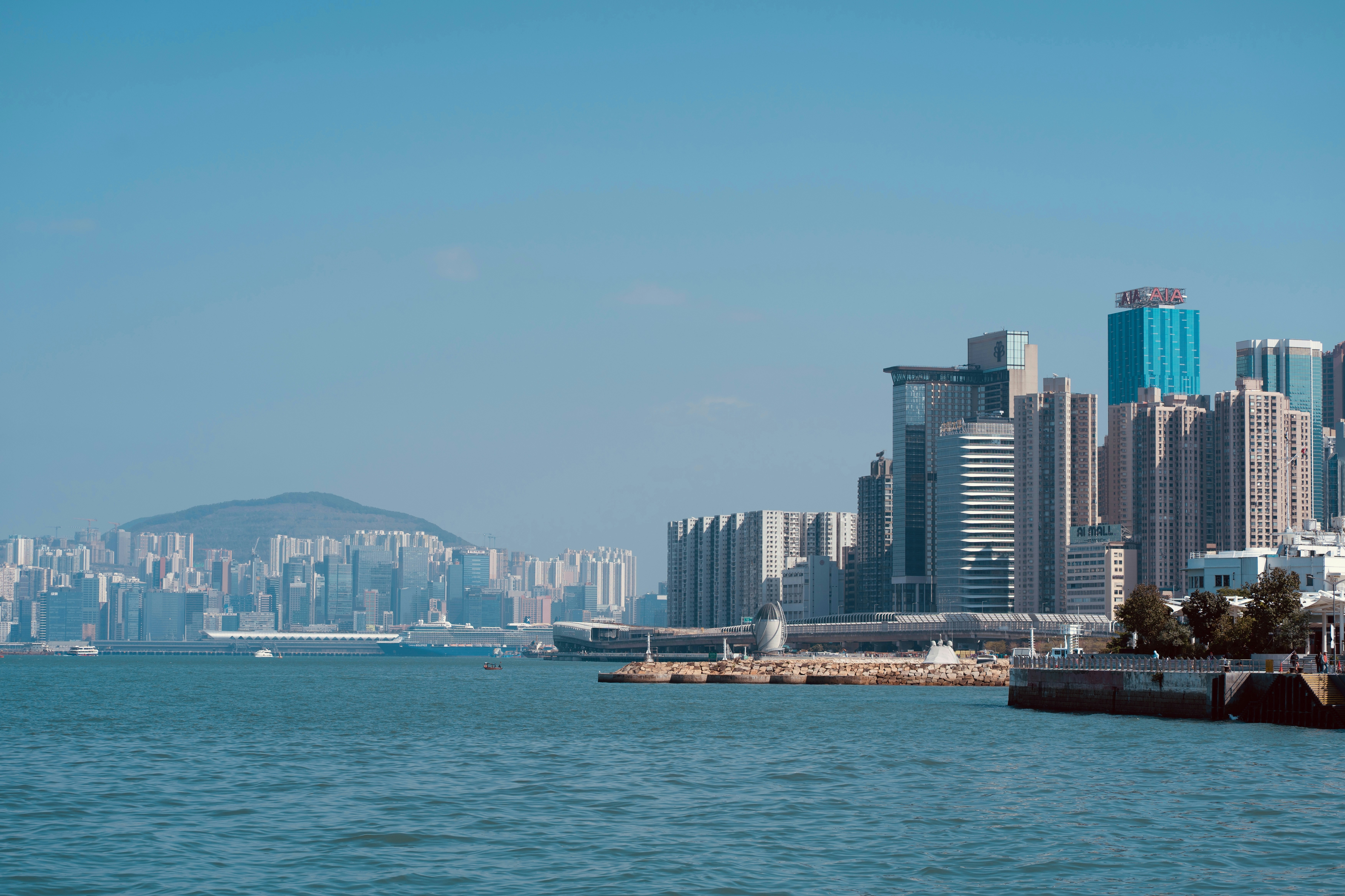 Harbor Skyline at Dusk: City Edge Meets Sea