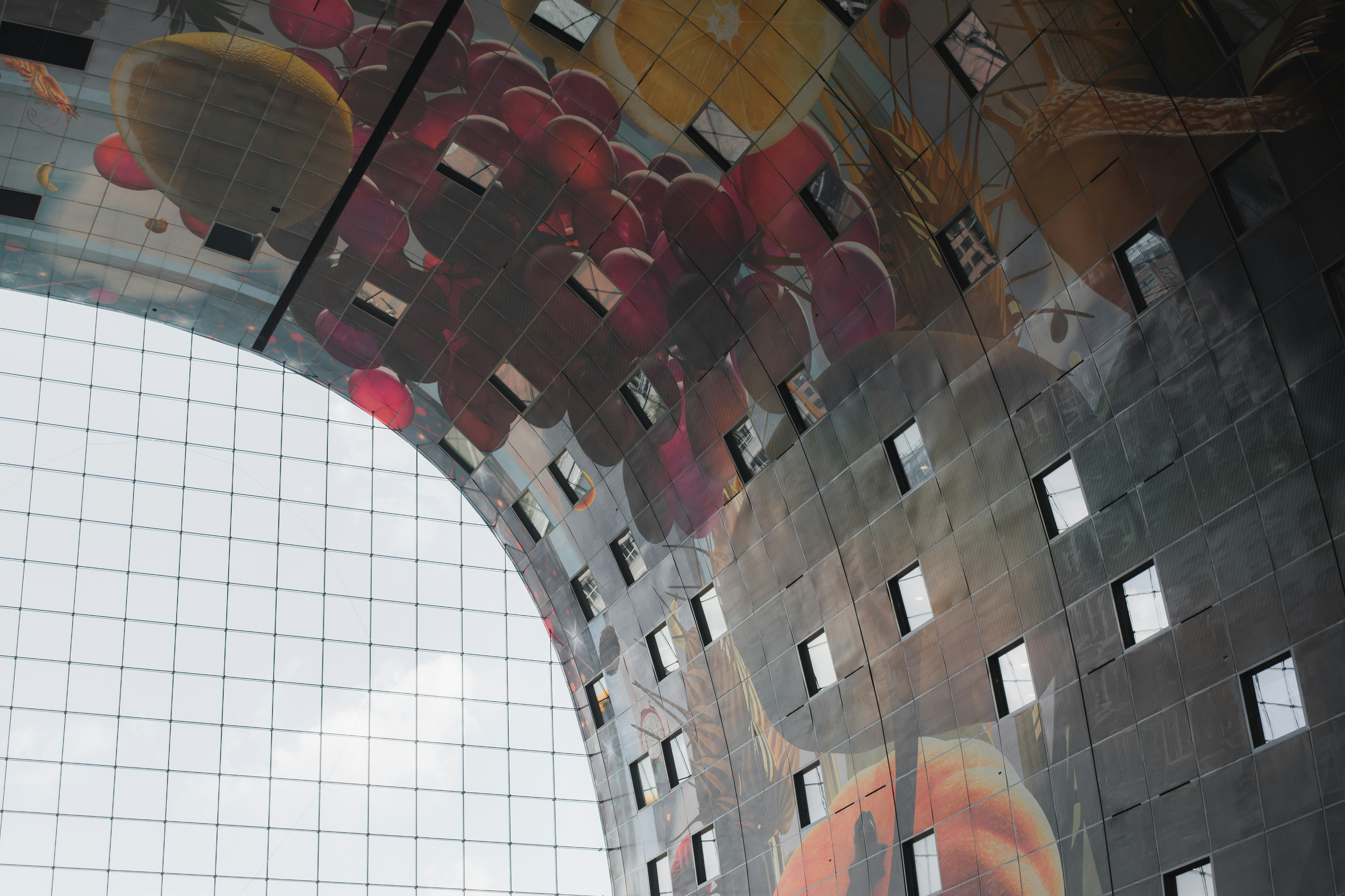 Chromatic Ceiling: An Arching Gallery of Balloons and Windows