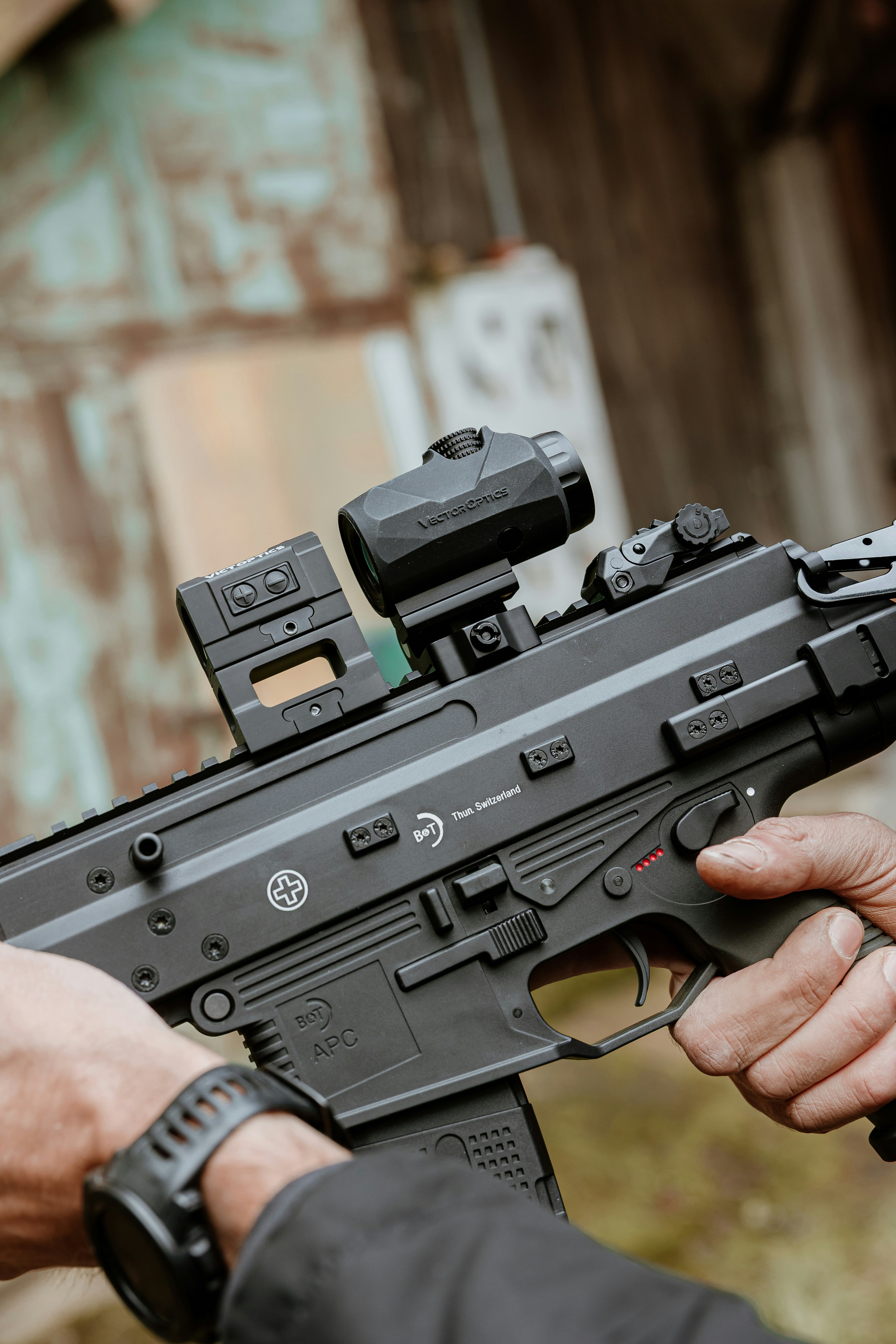 Close-Quarters Precision: A Gun, Aiming Glass, The Moment