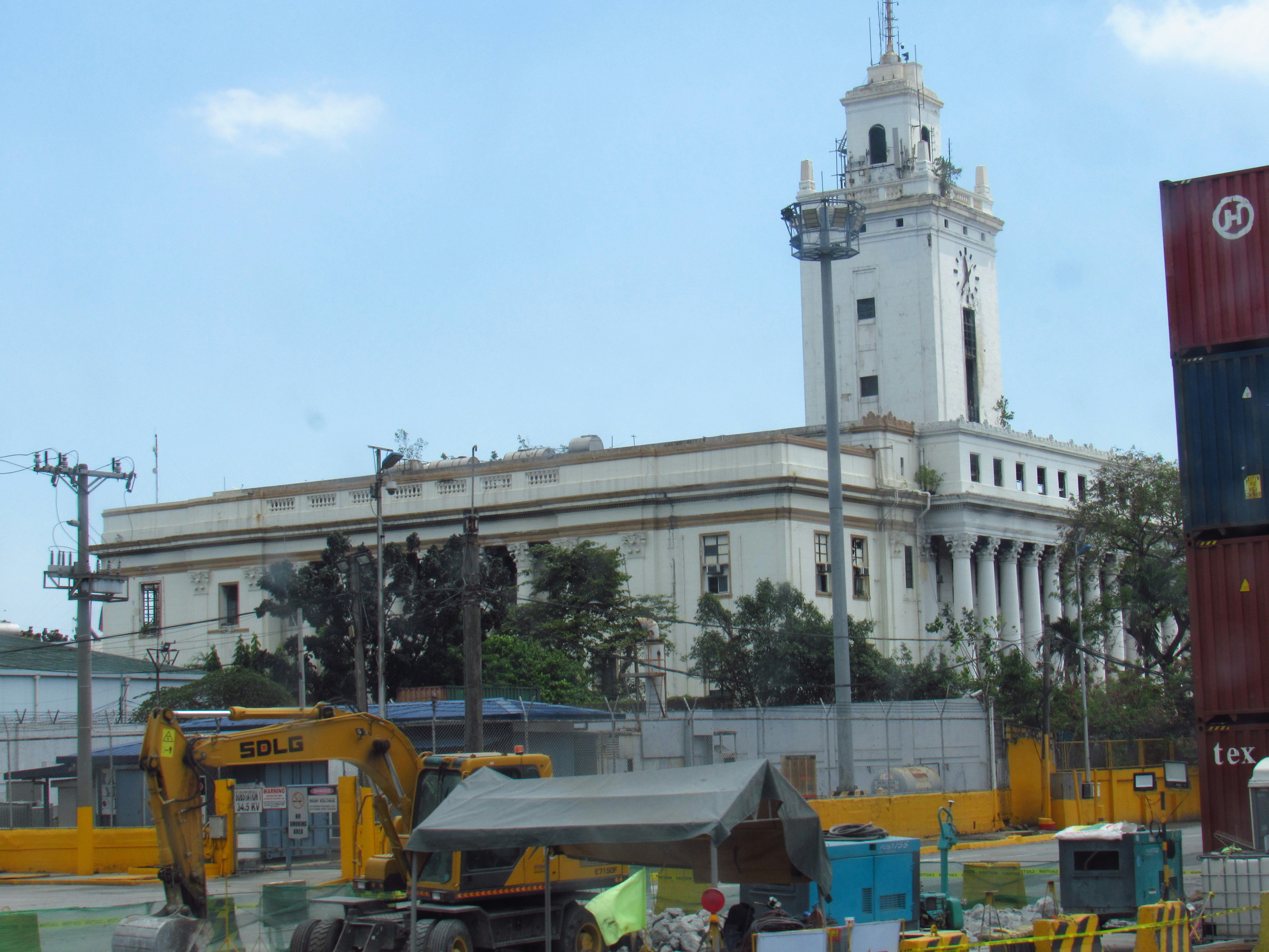 Urban Construction Amid a Historic Facade