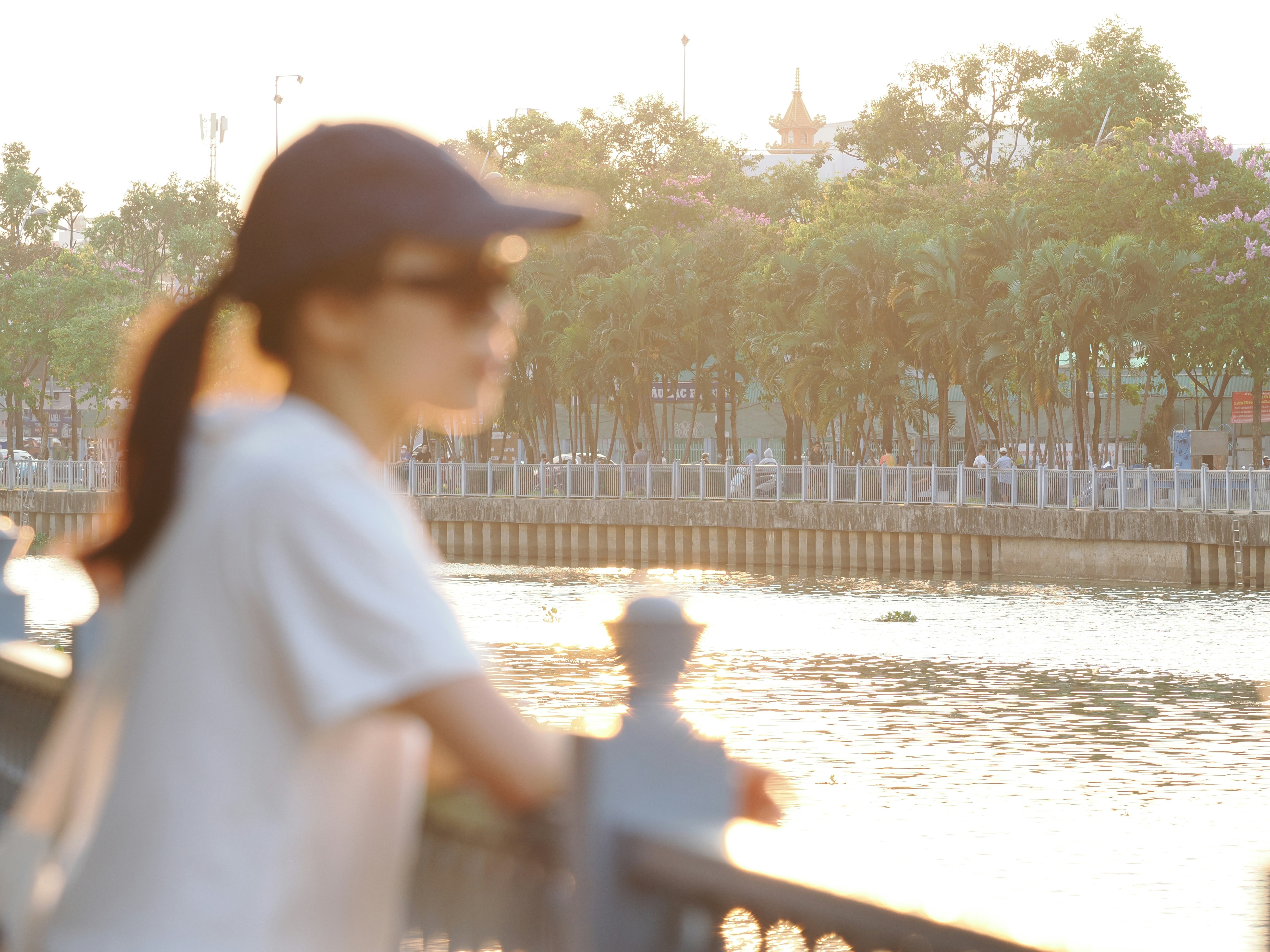 Blurred Portrait by the Riverside: A Soft Morning Moment
