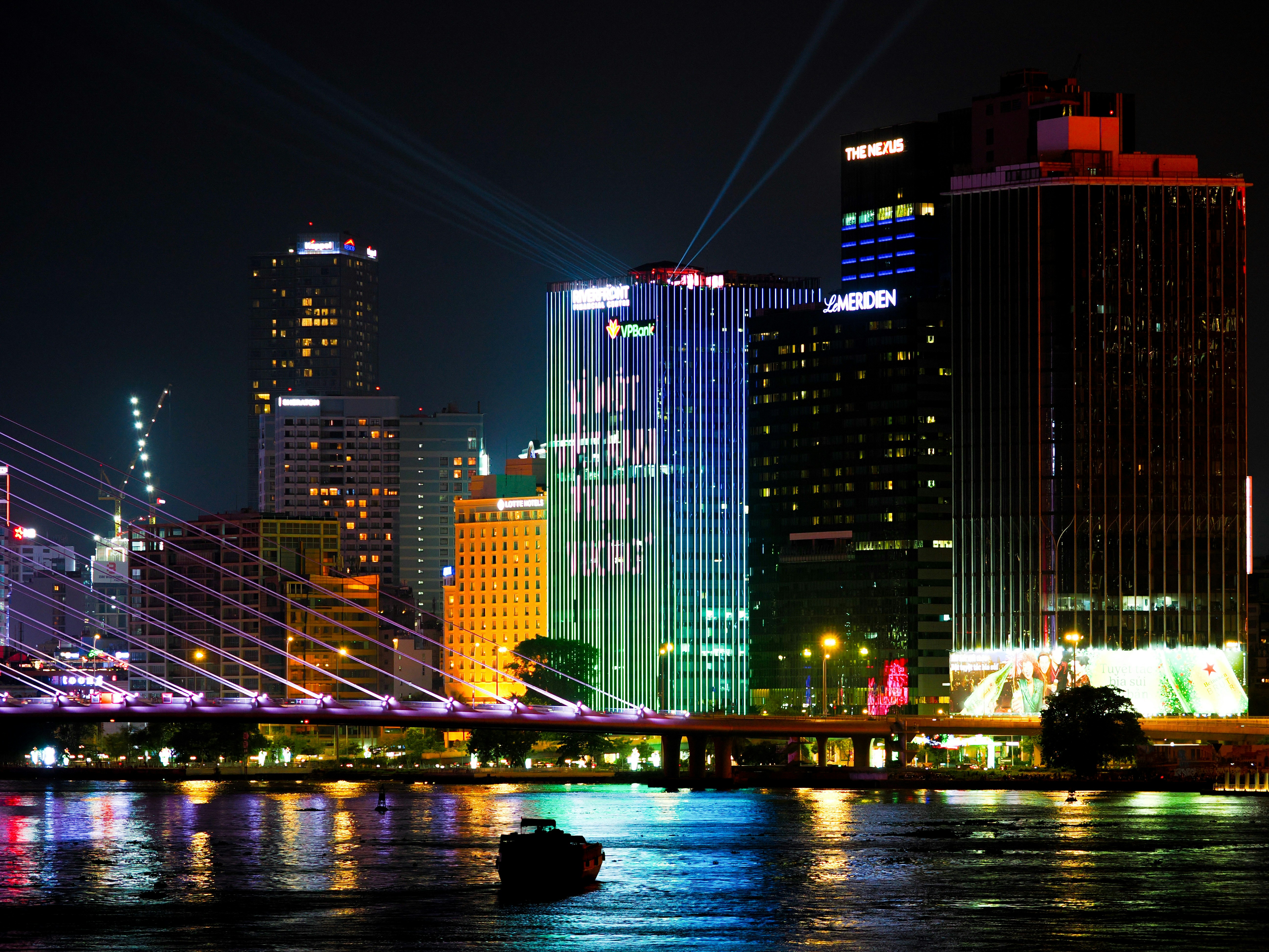 Night Pulse Over the Riverside Skyline