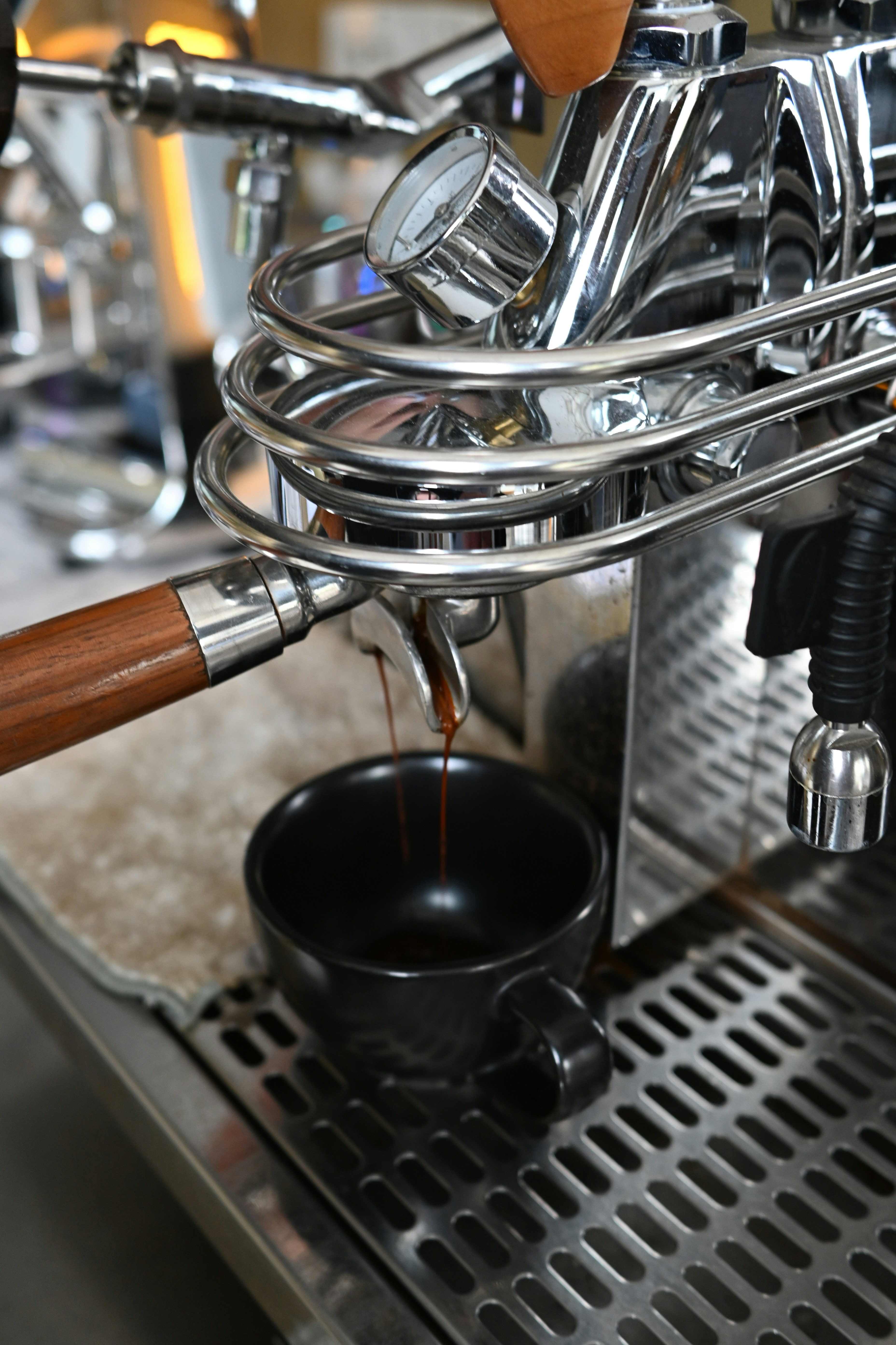Espresso Echo: A Barista’s Chrome and Coffee Moment