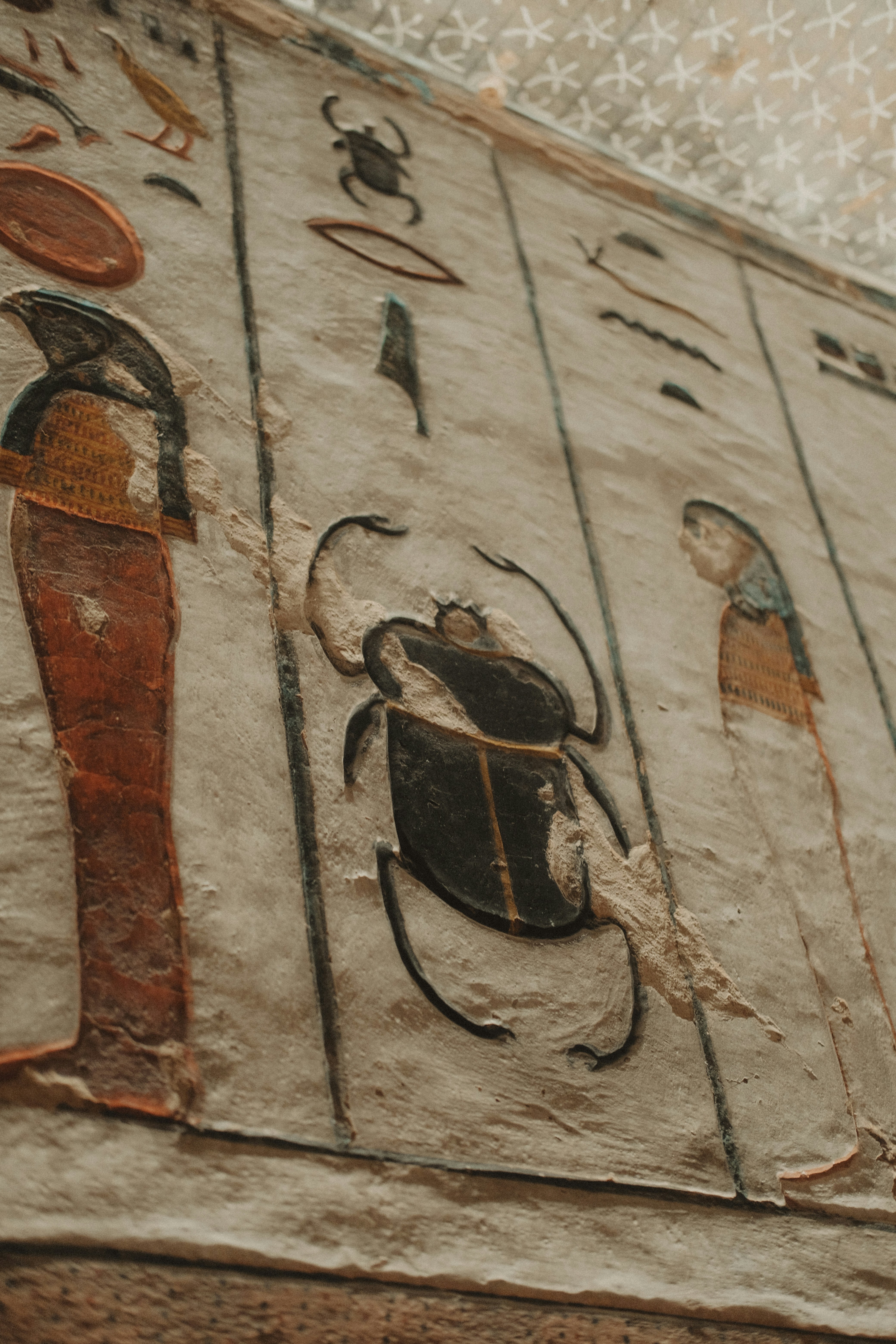 Crab on the Cracks: A Ferrous Feline in Ankh Script