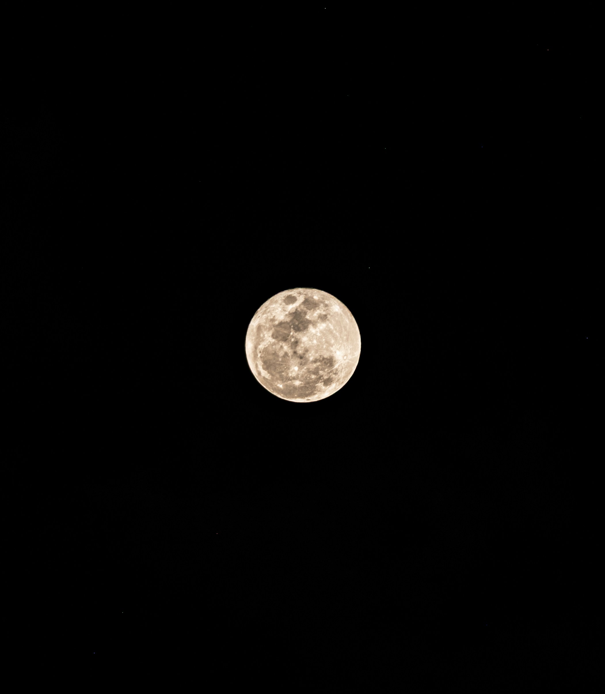 Luminous Moon: A Quiet Night Portrait in the Dark Sky