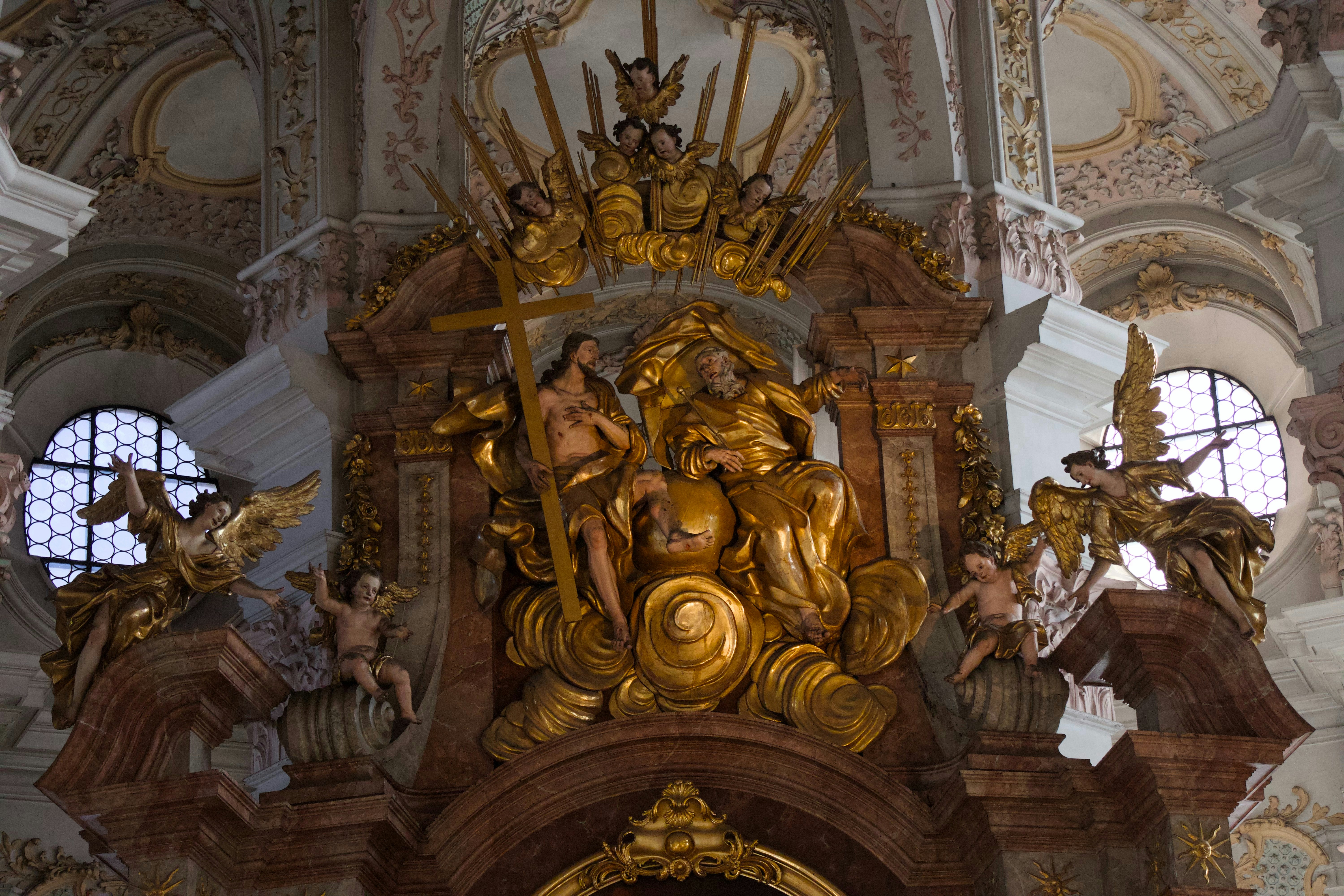 Gilded Celestial Choir: Baroque Altar in Motion