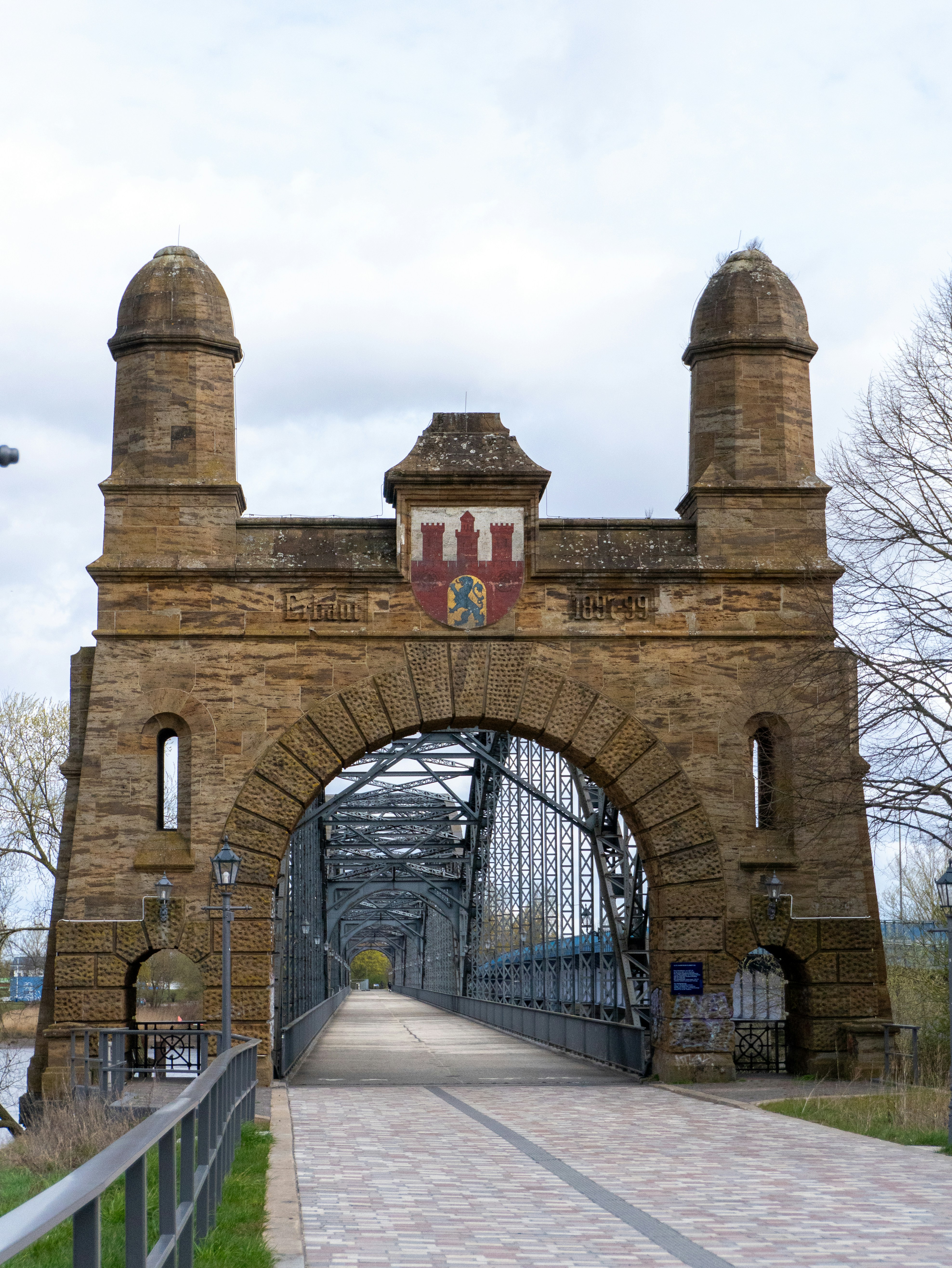 Stone Gate Over the Truss: A Walkway Through Time