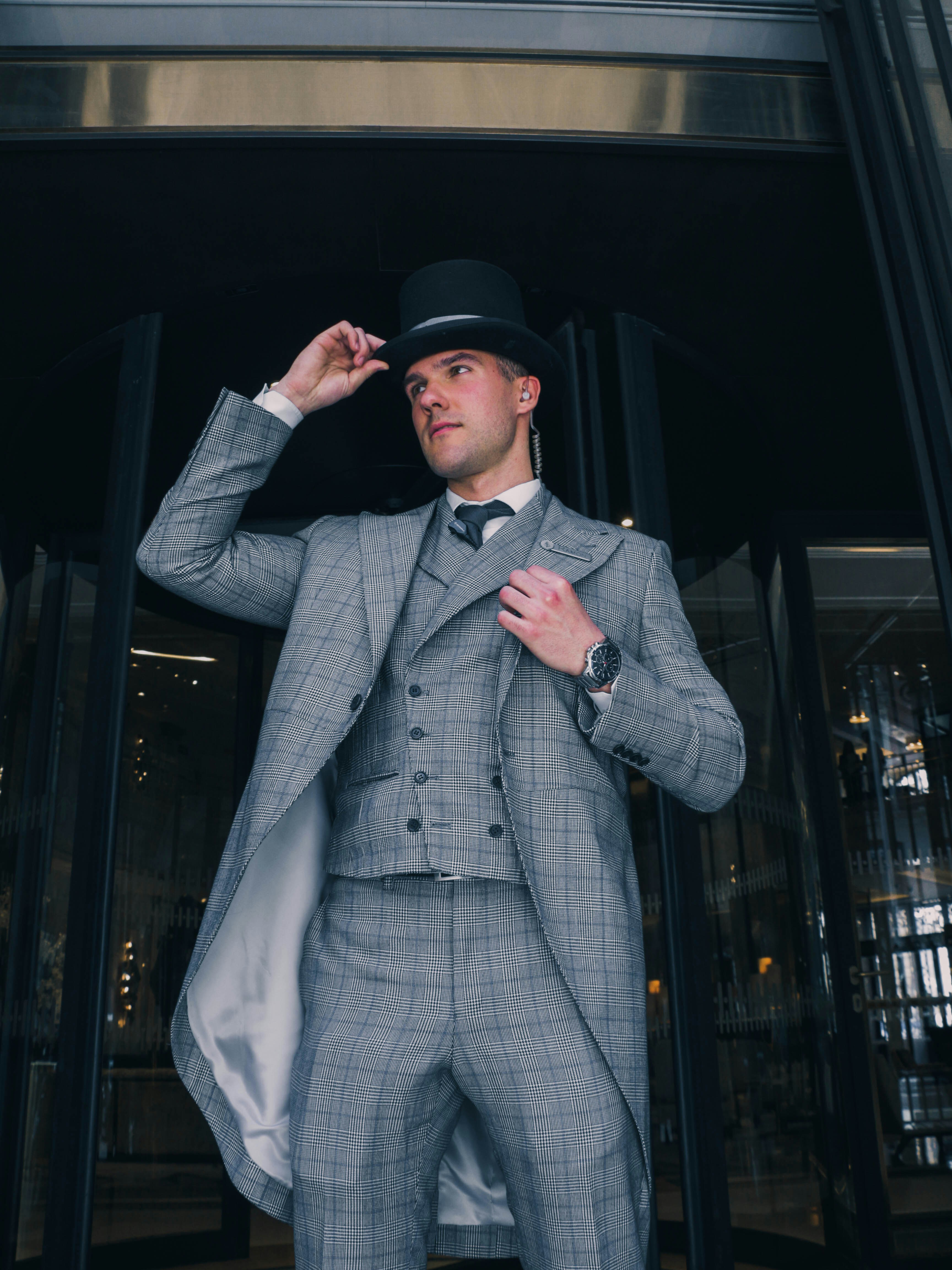 The Genteel Gentry: A Gentleman in Motion