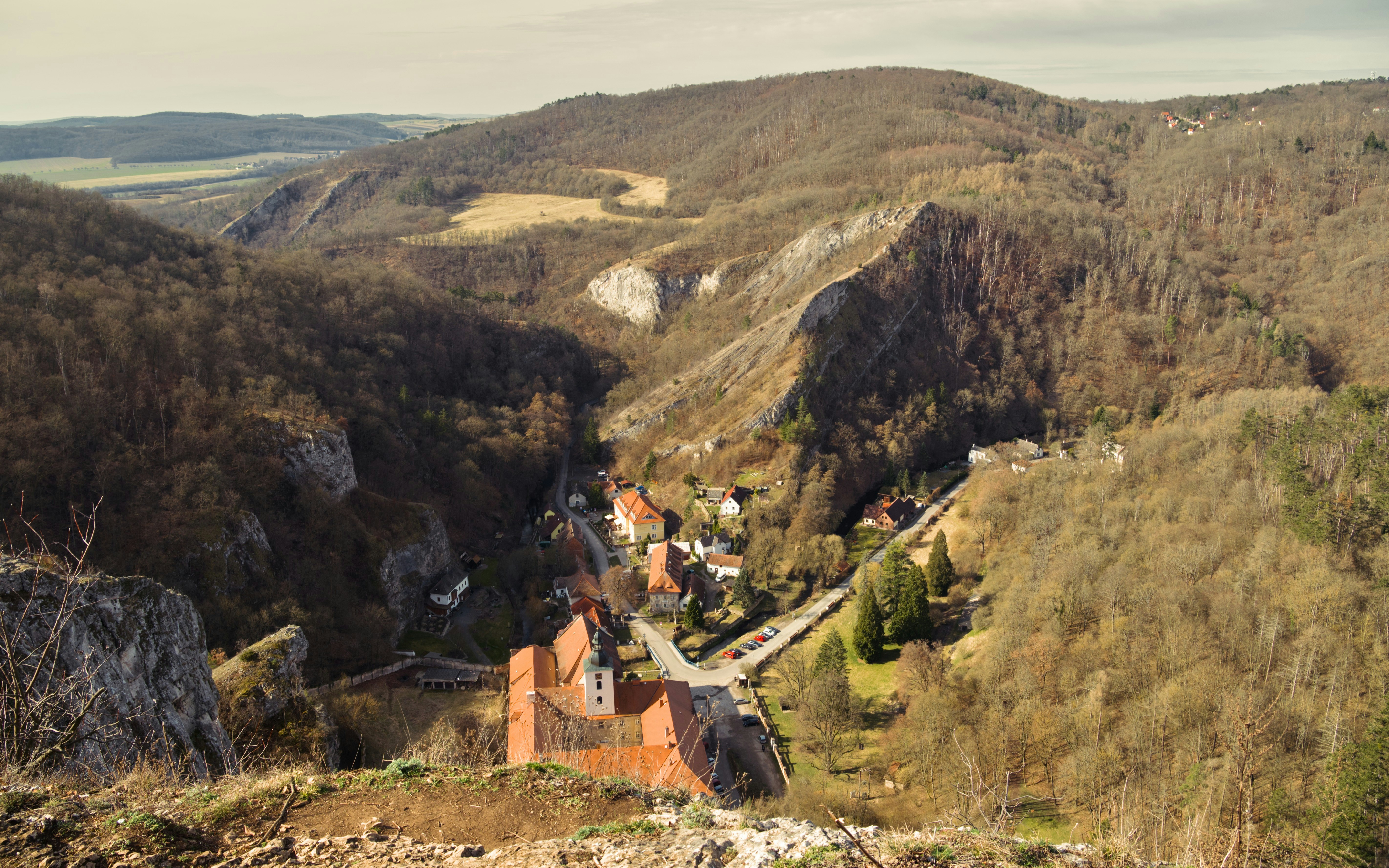 Village Nestled Between Canyon Walls: A Quiet Portrait of Danube-Edge Valleys
