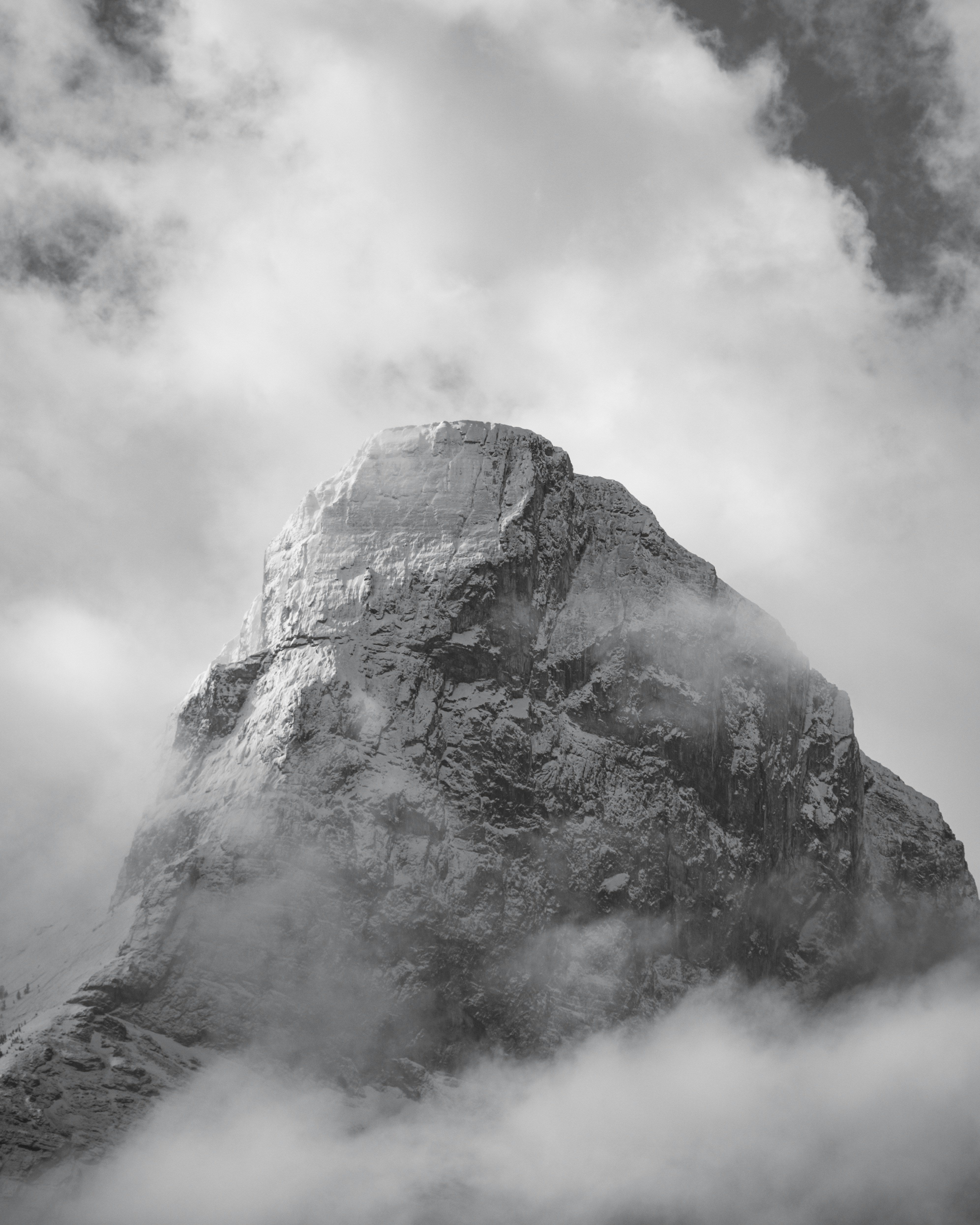 Peak Crowned by Clouds: A Sentinel in the Mist