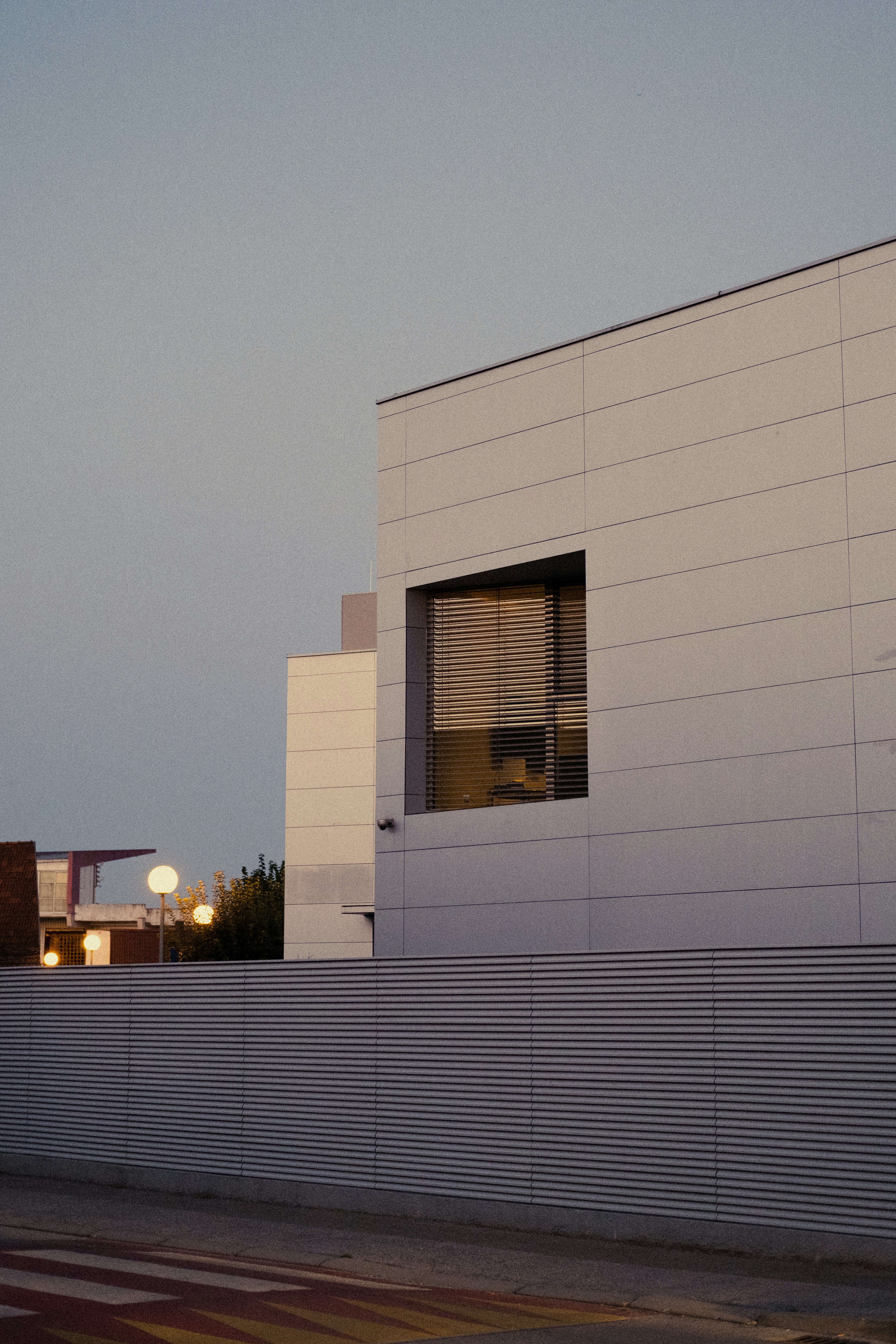 Edge of Quiet Modernity