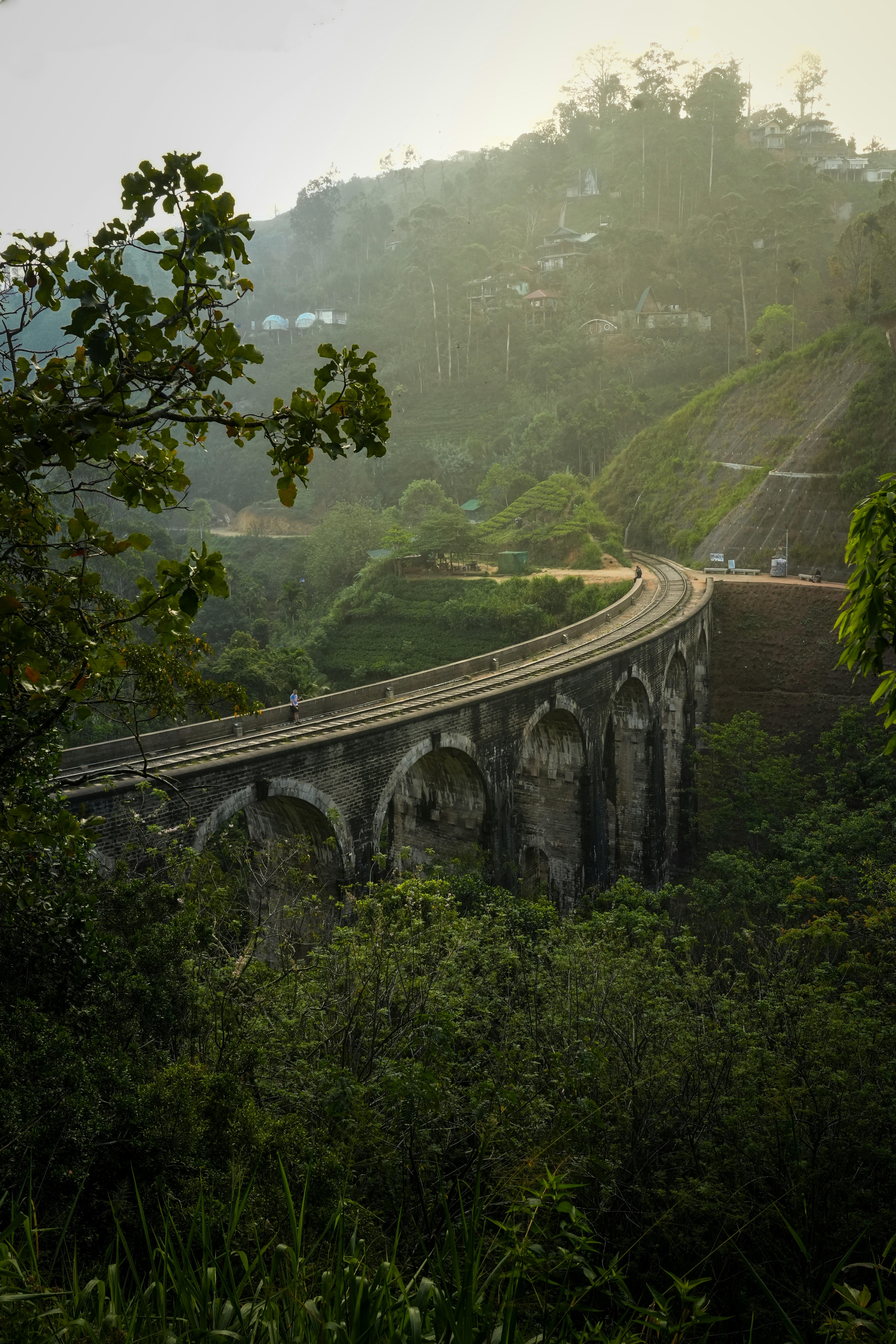 Hollows and Arc: An Aerial Bridge over Valleys
