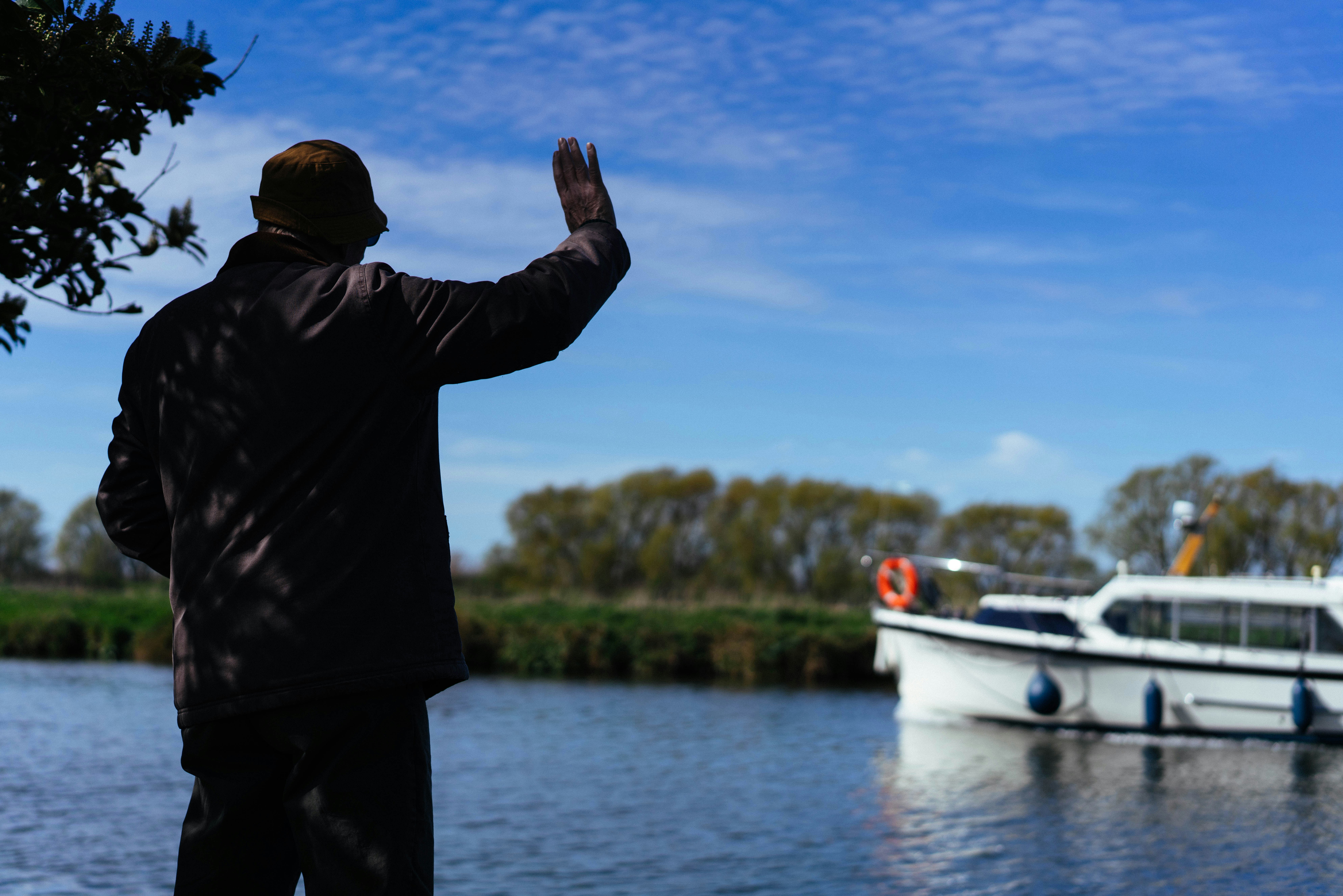 Wave of Silence: A Seafarer Salutes the Sky