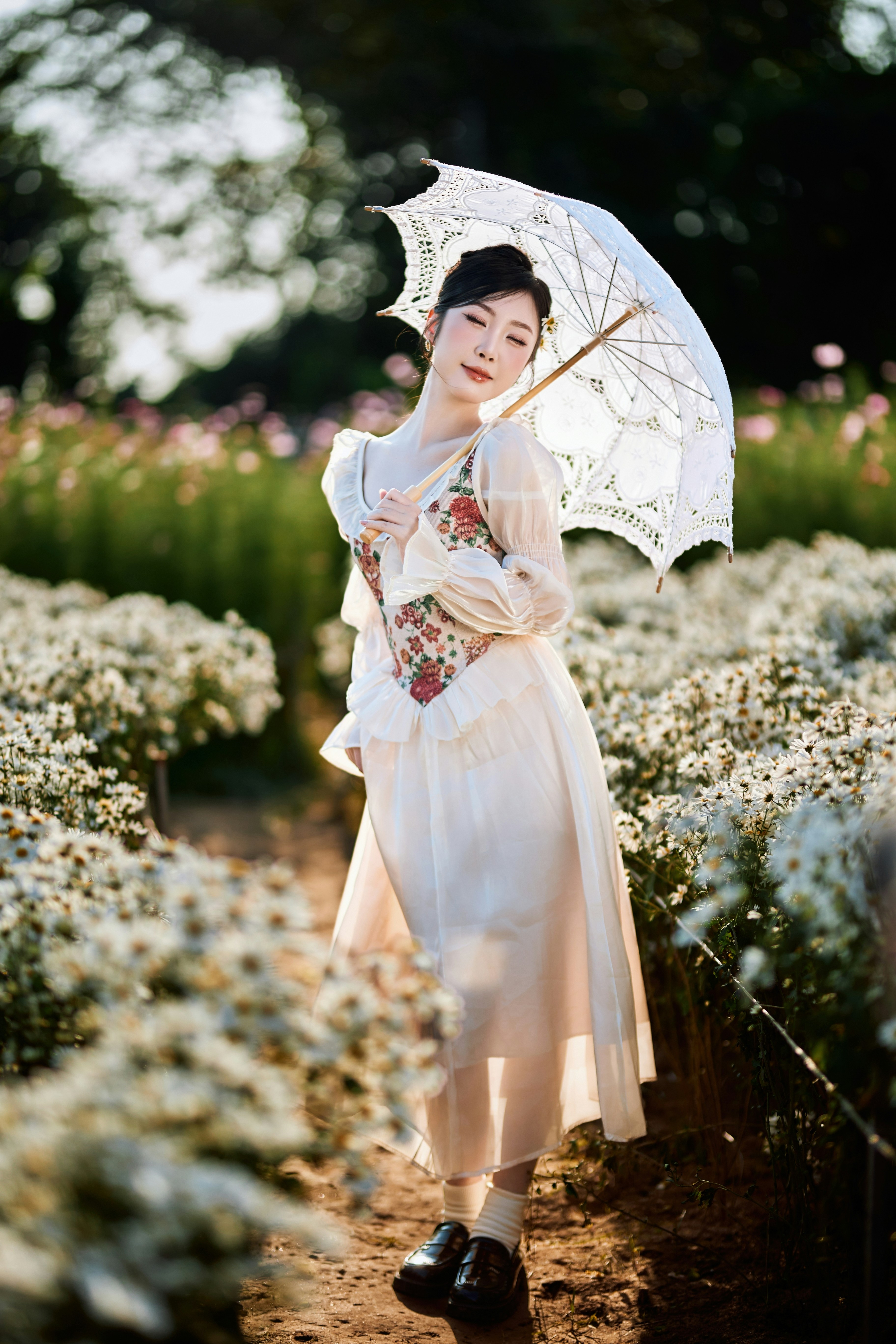 Portrait in a Garden: Veiled Light and Lace Under a Parasol