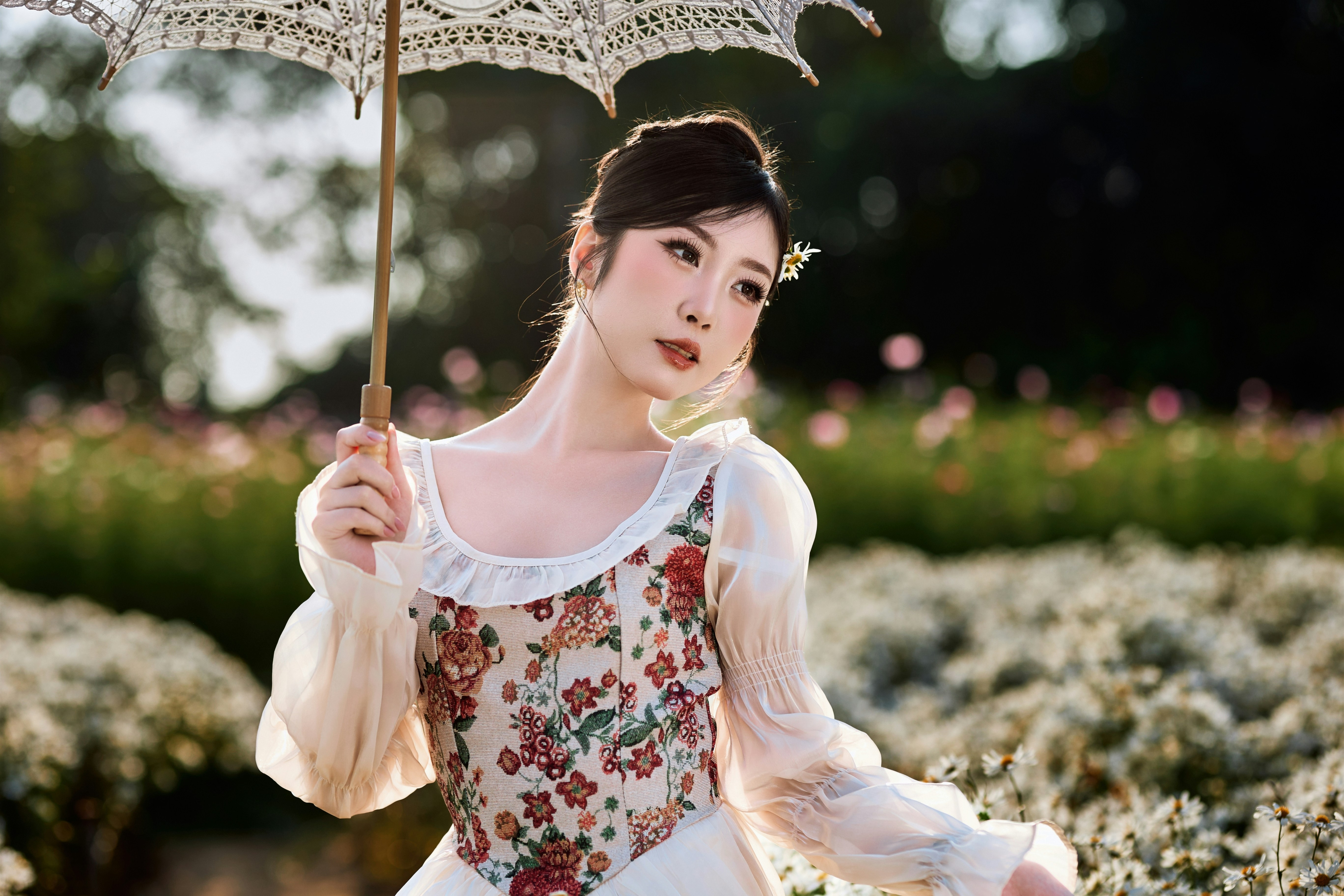Whispers of Lace in a Sunlit Garden