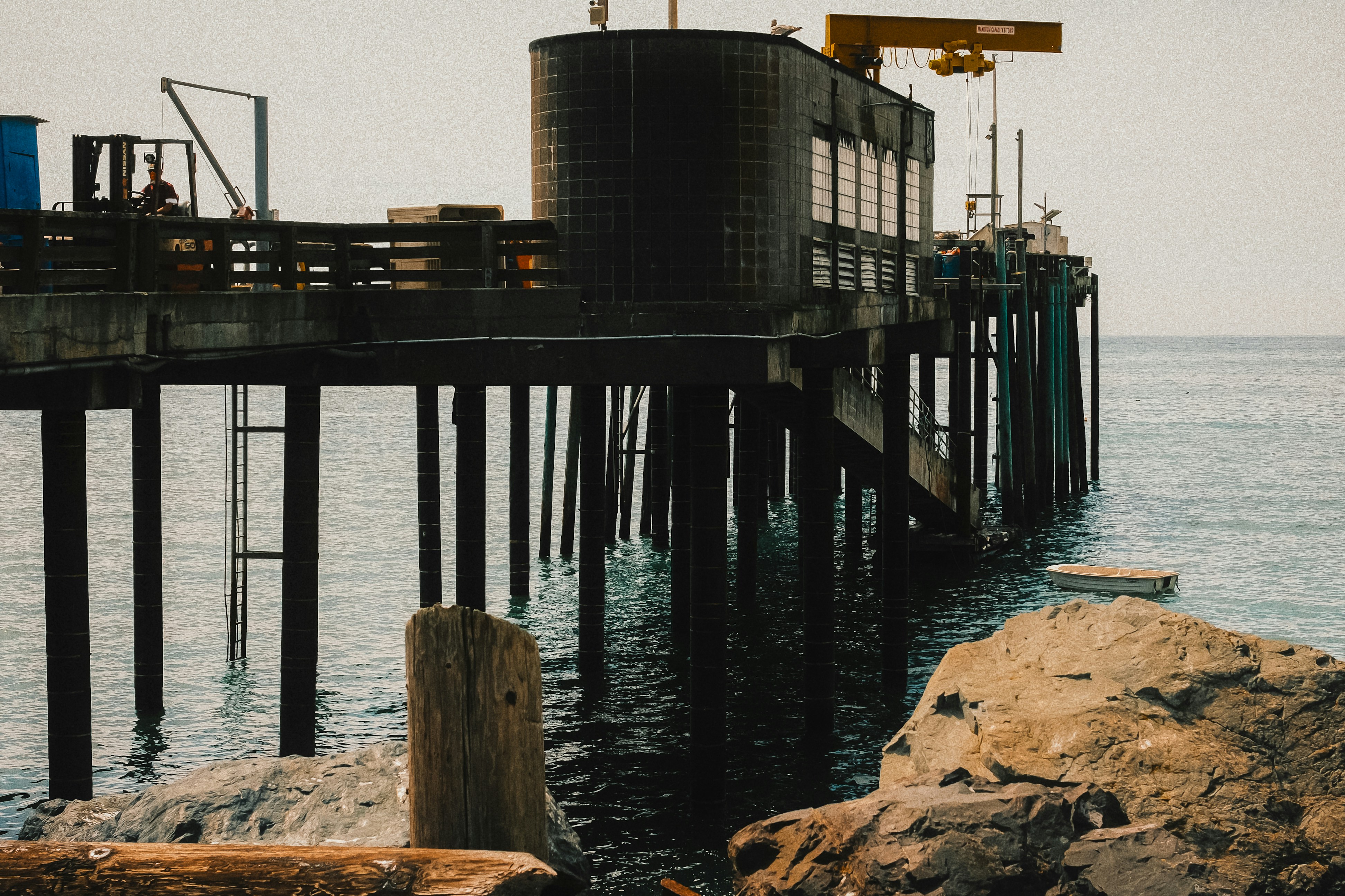 Pier Meets the Sea: A Quiet Climb into the Pacific