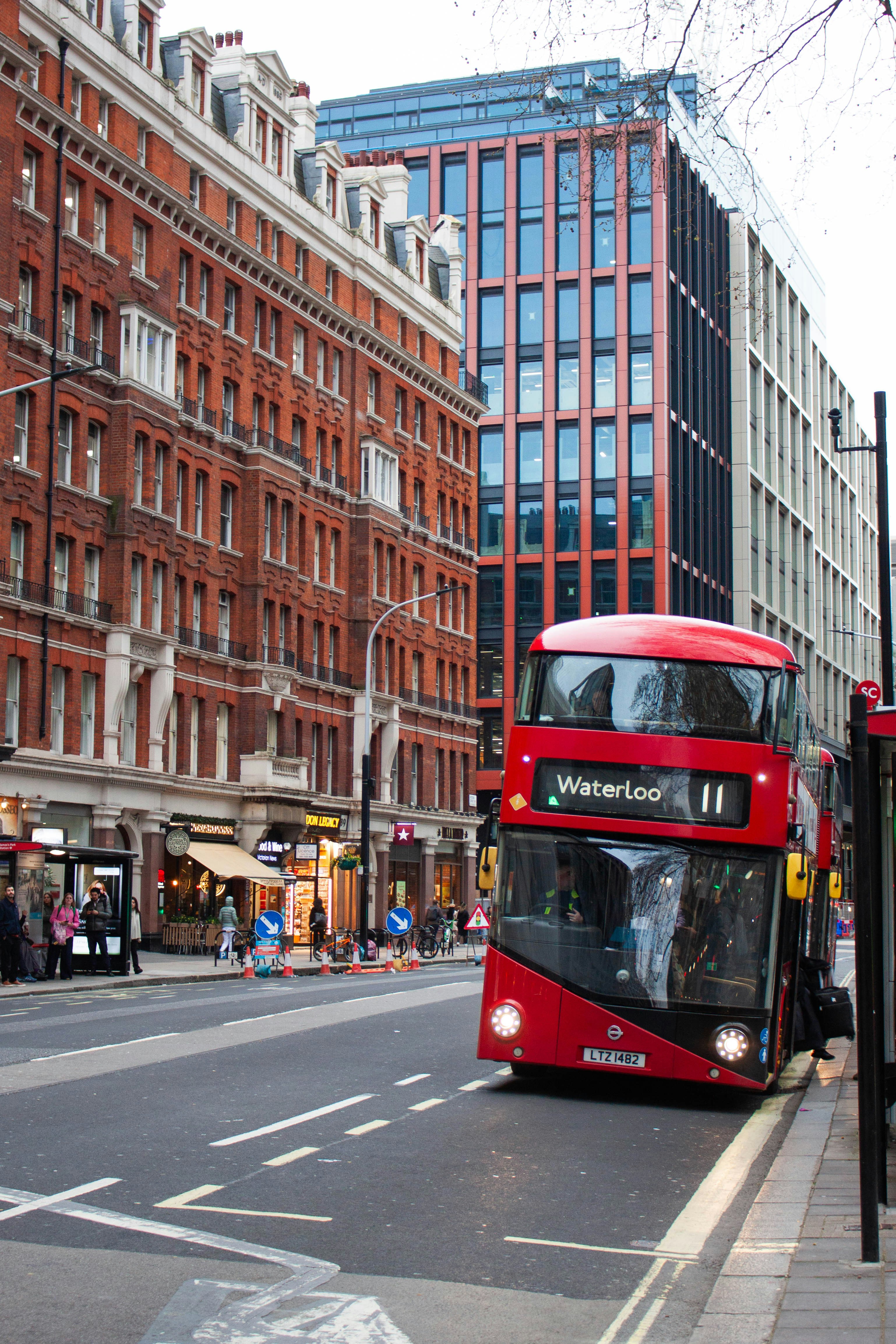Red Comet on Oxford Street: A Dynamic City Moment