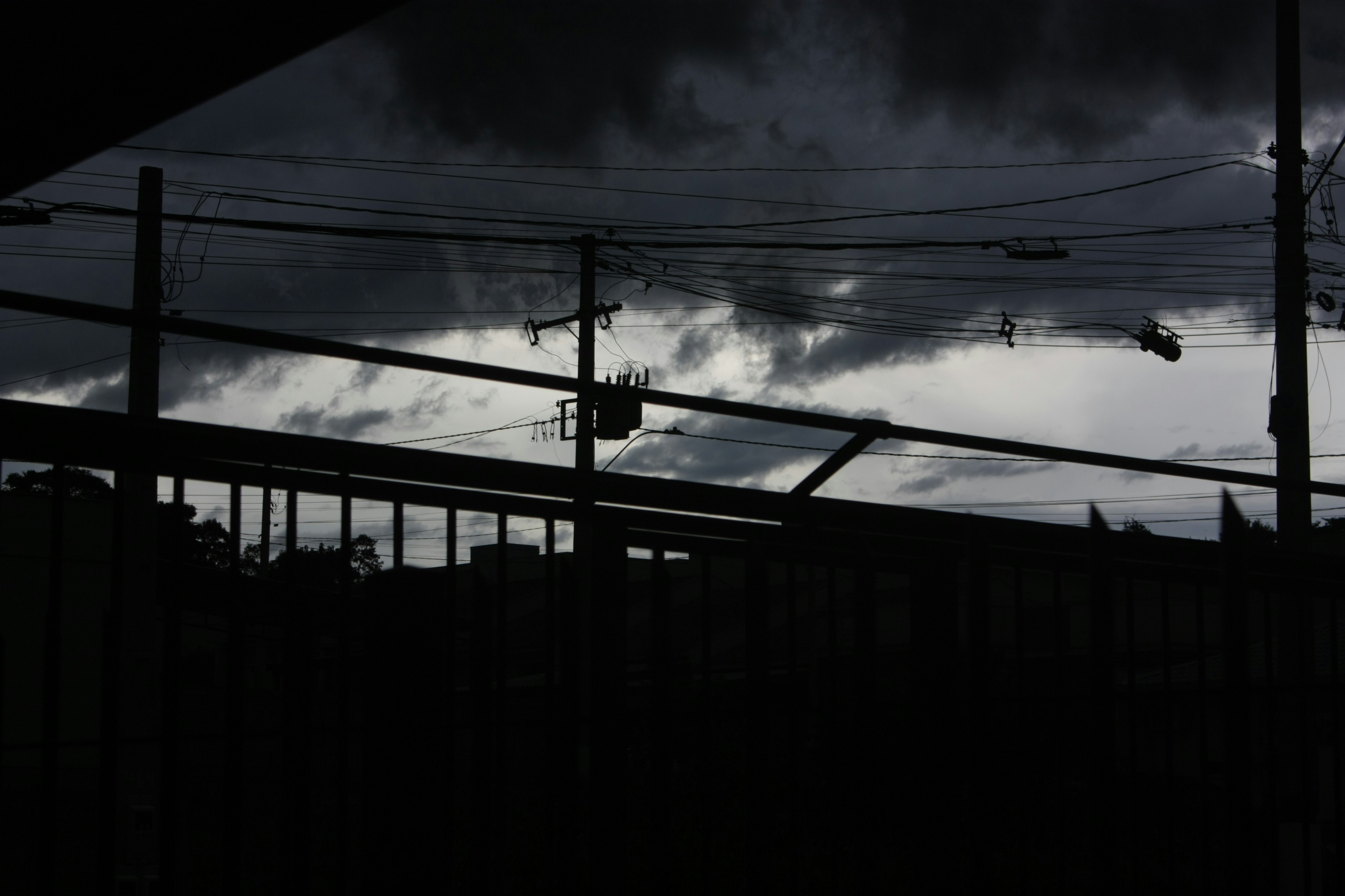 Silhouette Station: Urban Skyline at Dusk