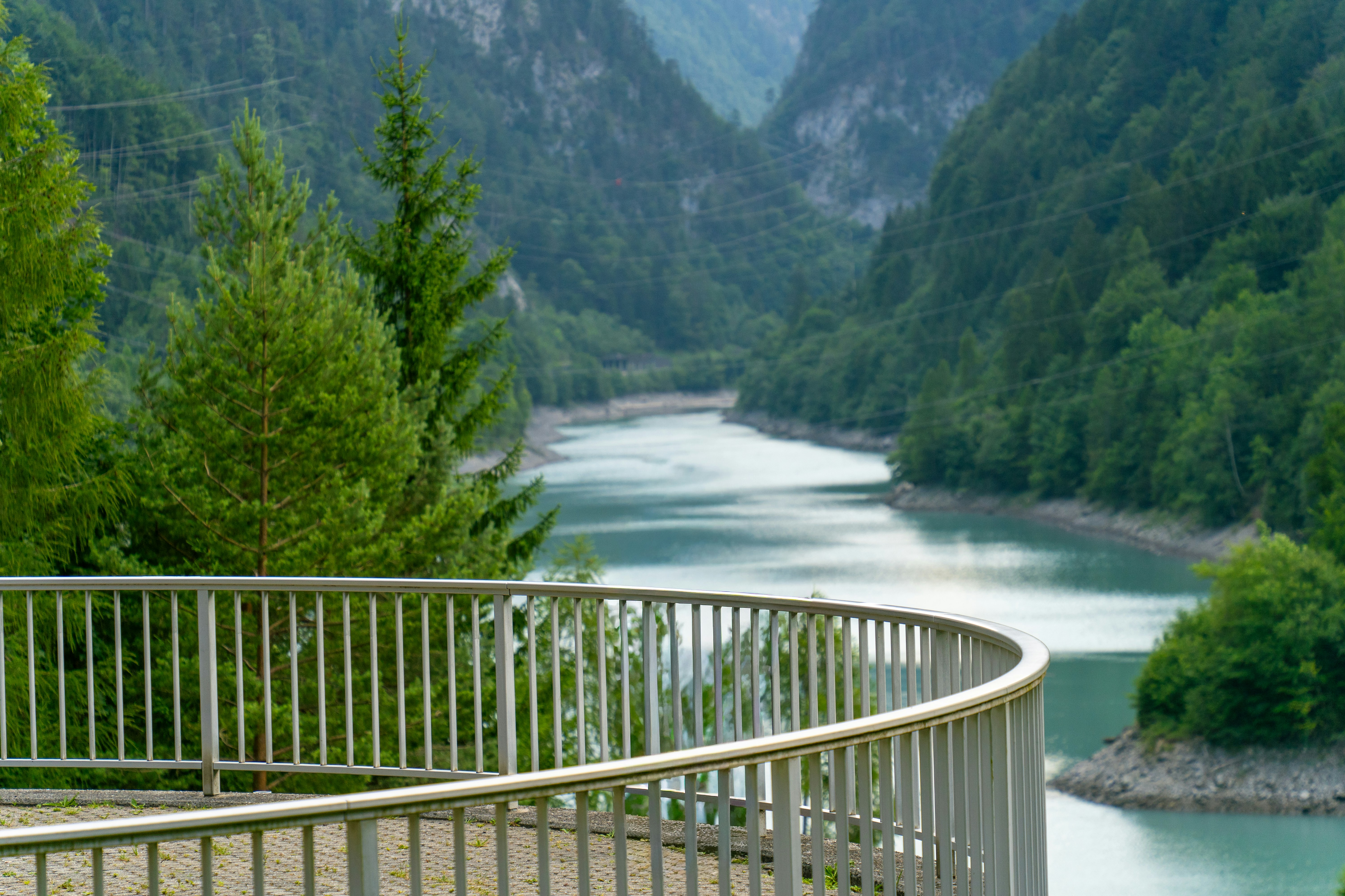 Riverside Curve: A Metal Band Framing the Mountain River