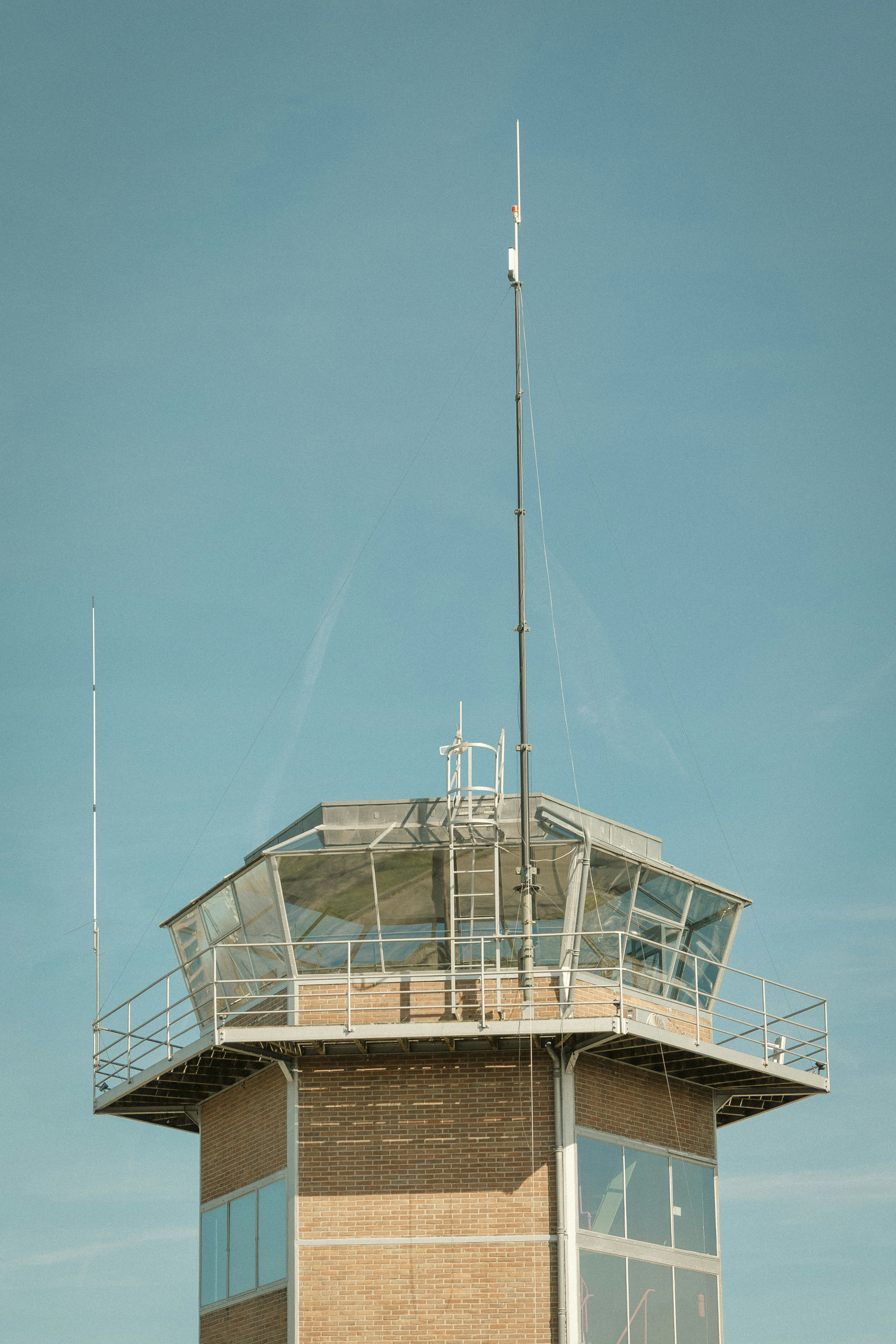 Aviation Lookout: Braced against a Clear Sky