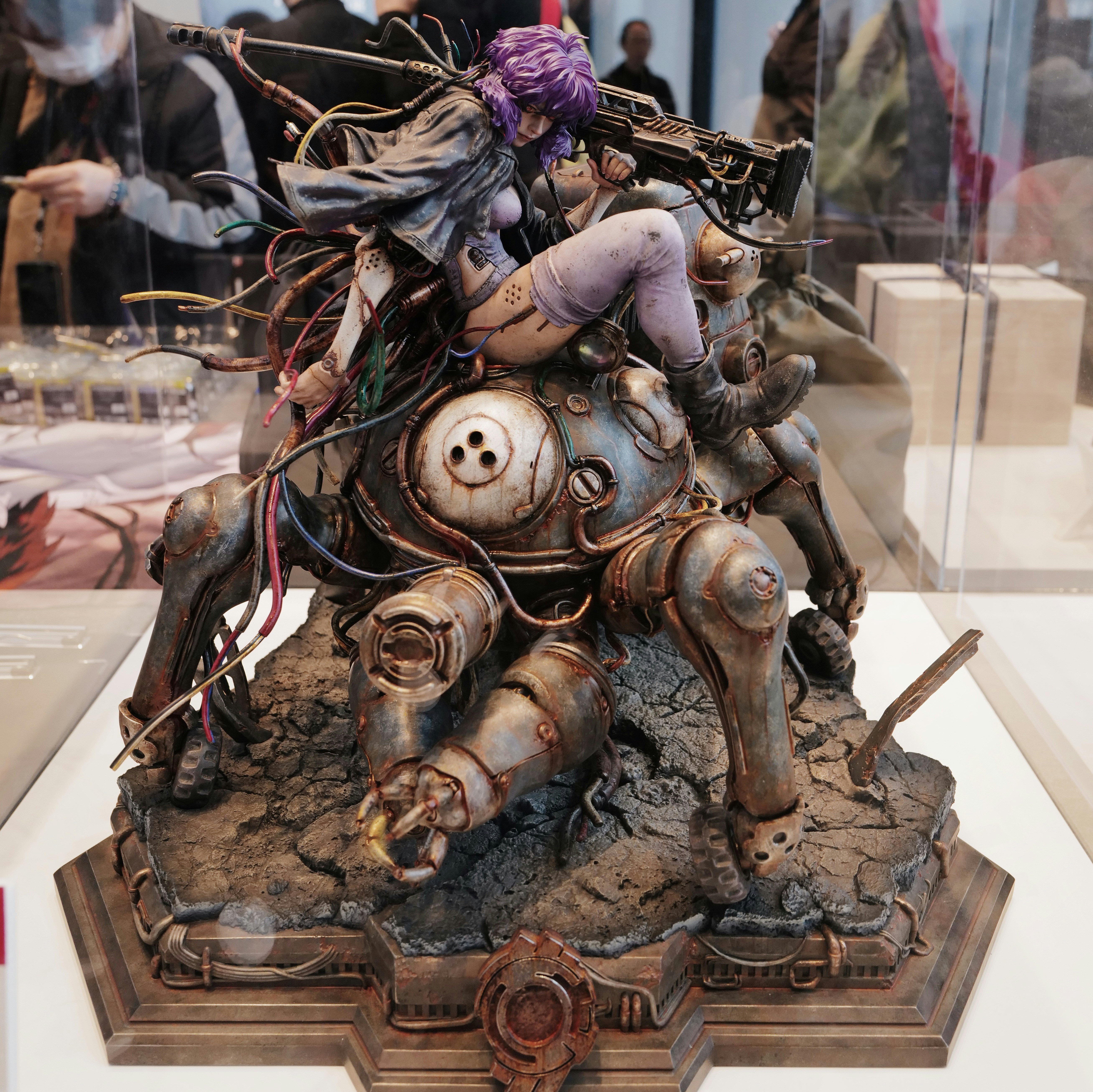Mechanical Beast Ridden by a Glimmer of Violet Entropy