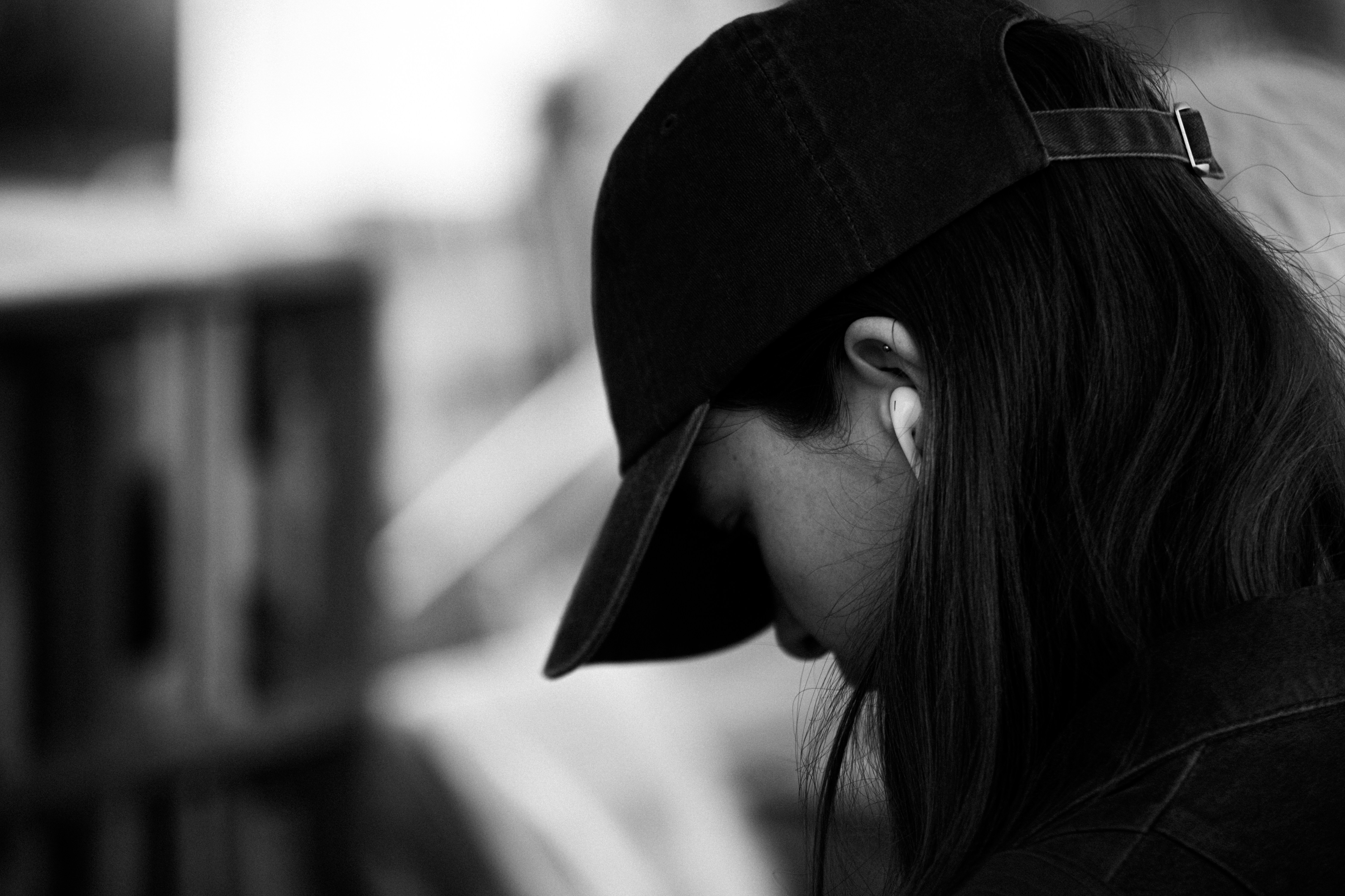 Quiet Introspection in a Black-and-White Portrait