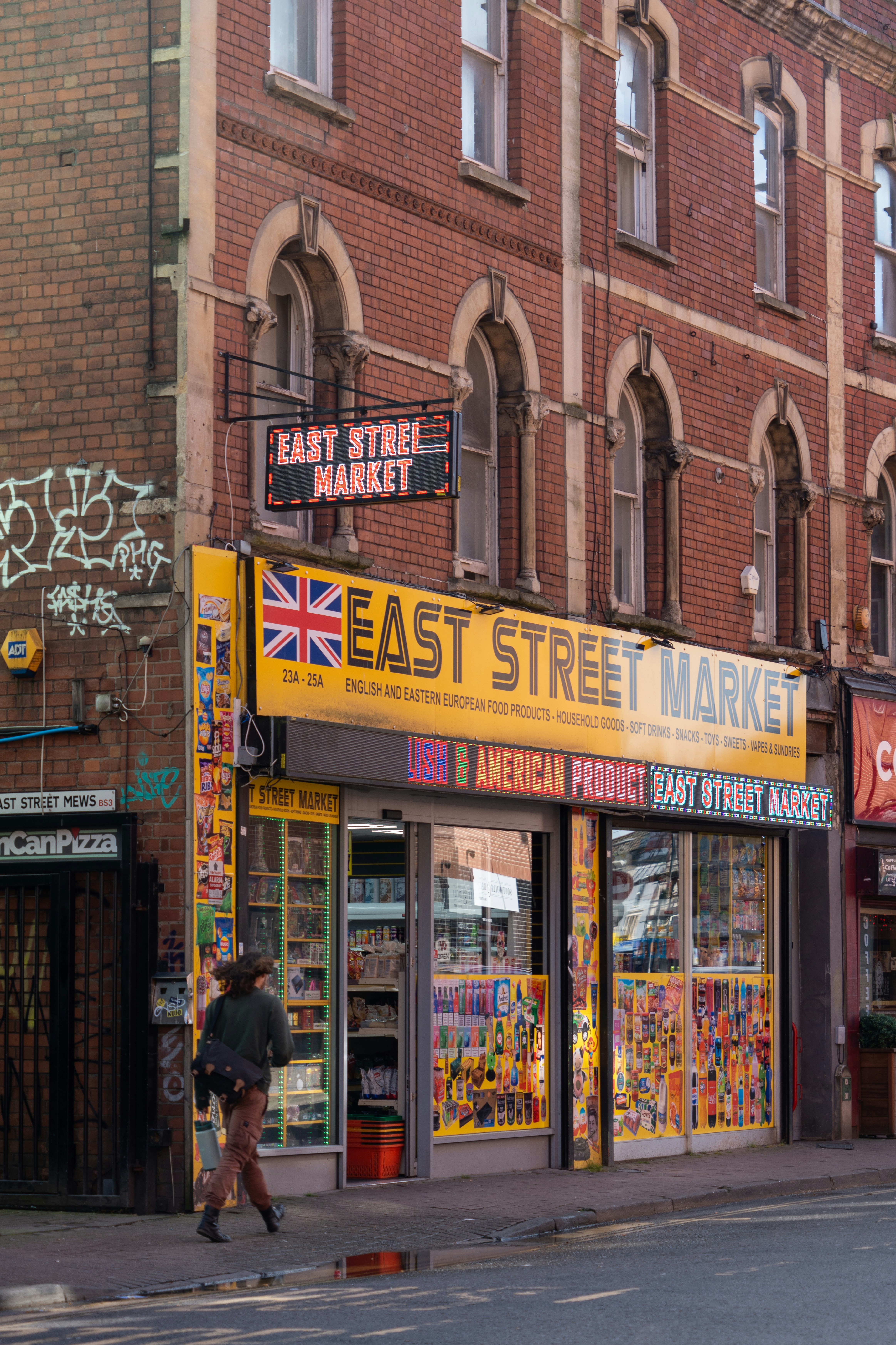 East Street Market Neon and Pedestrian Pulse