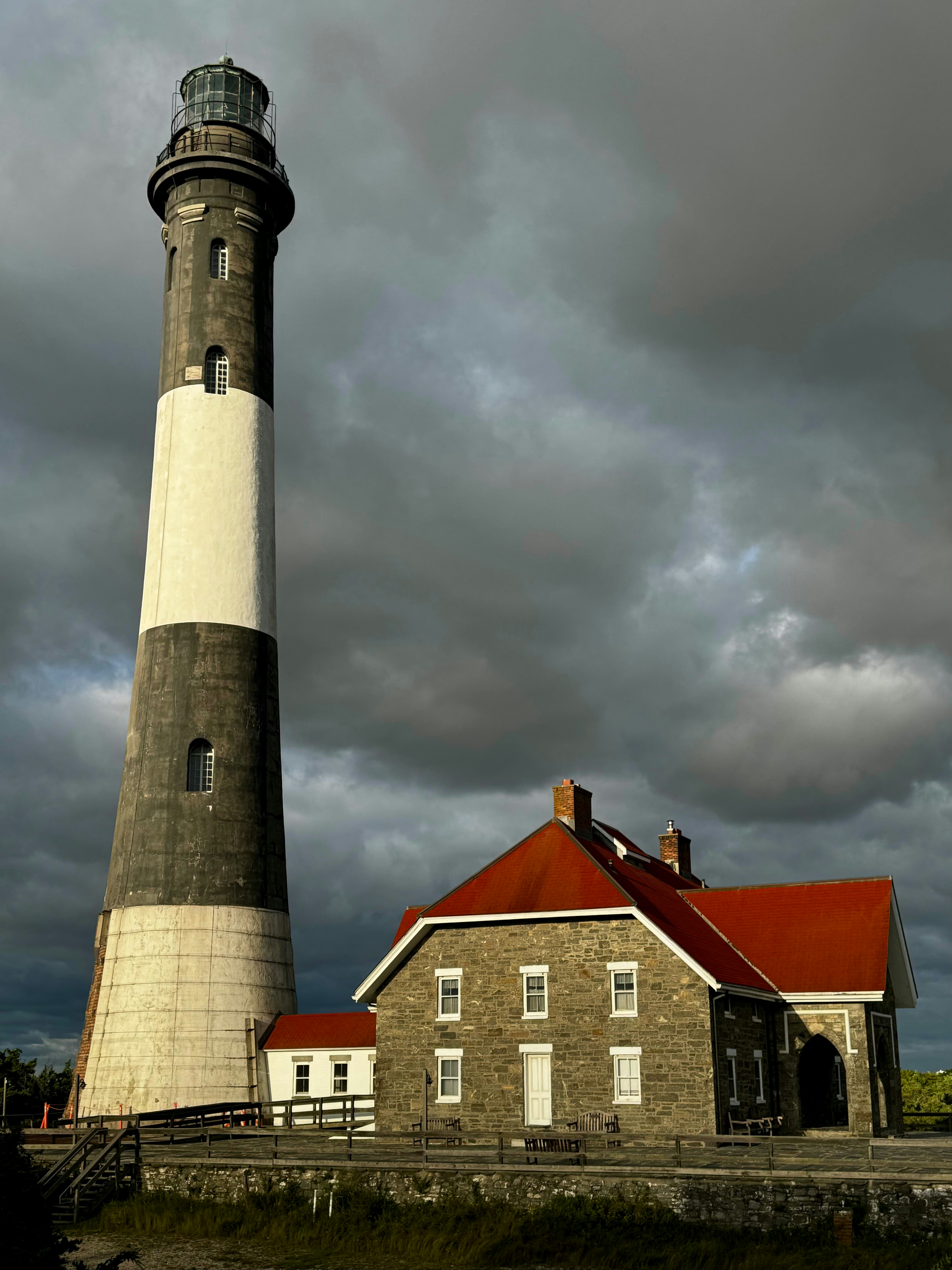 Beacon against the Storm: A Coastal Lighthouse Stand