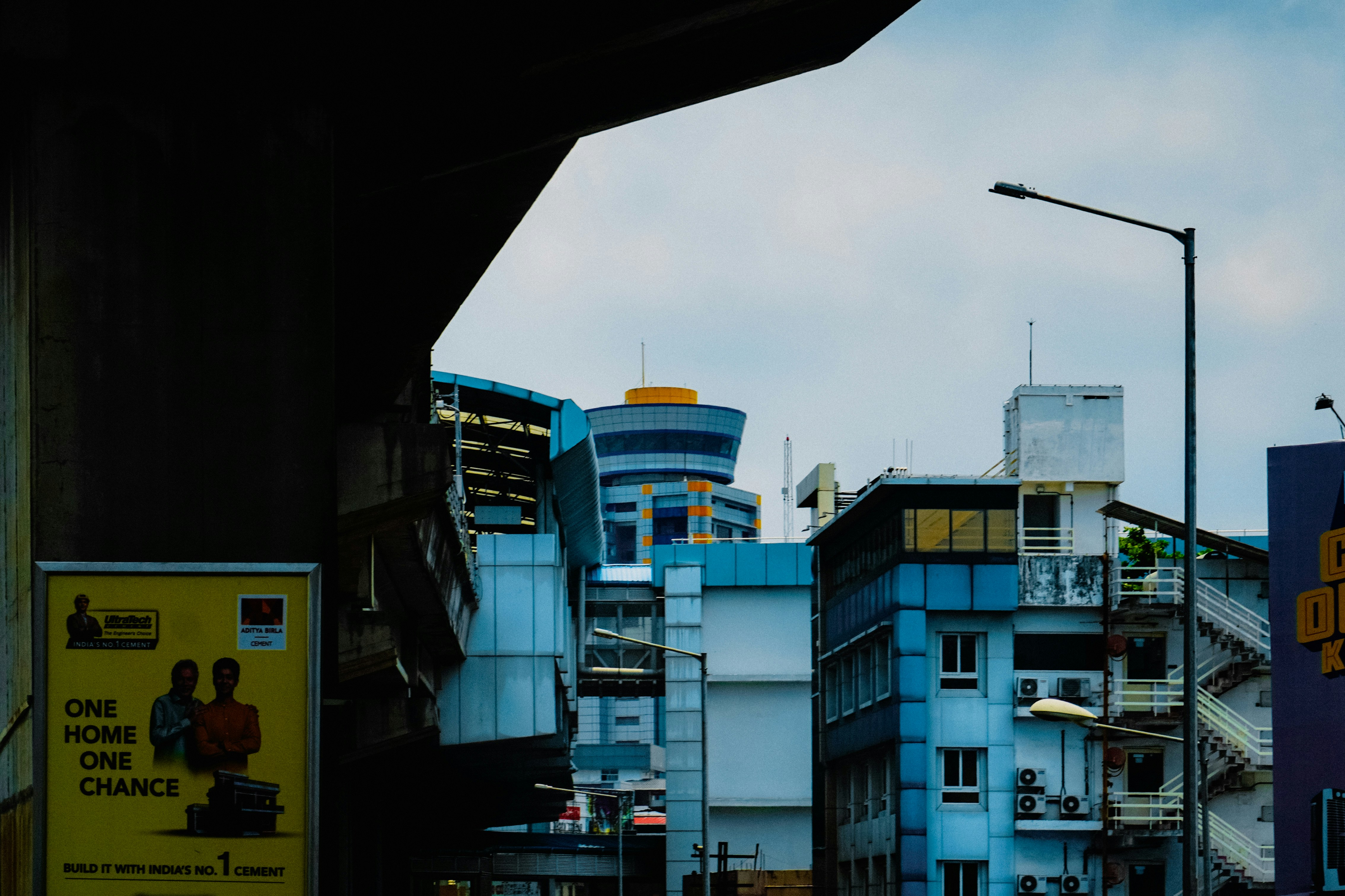 Crossroads of Color: Urban Geometry and Shadow