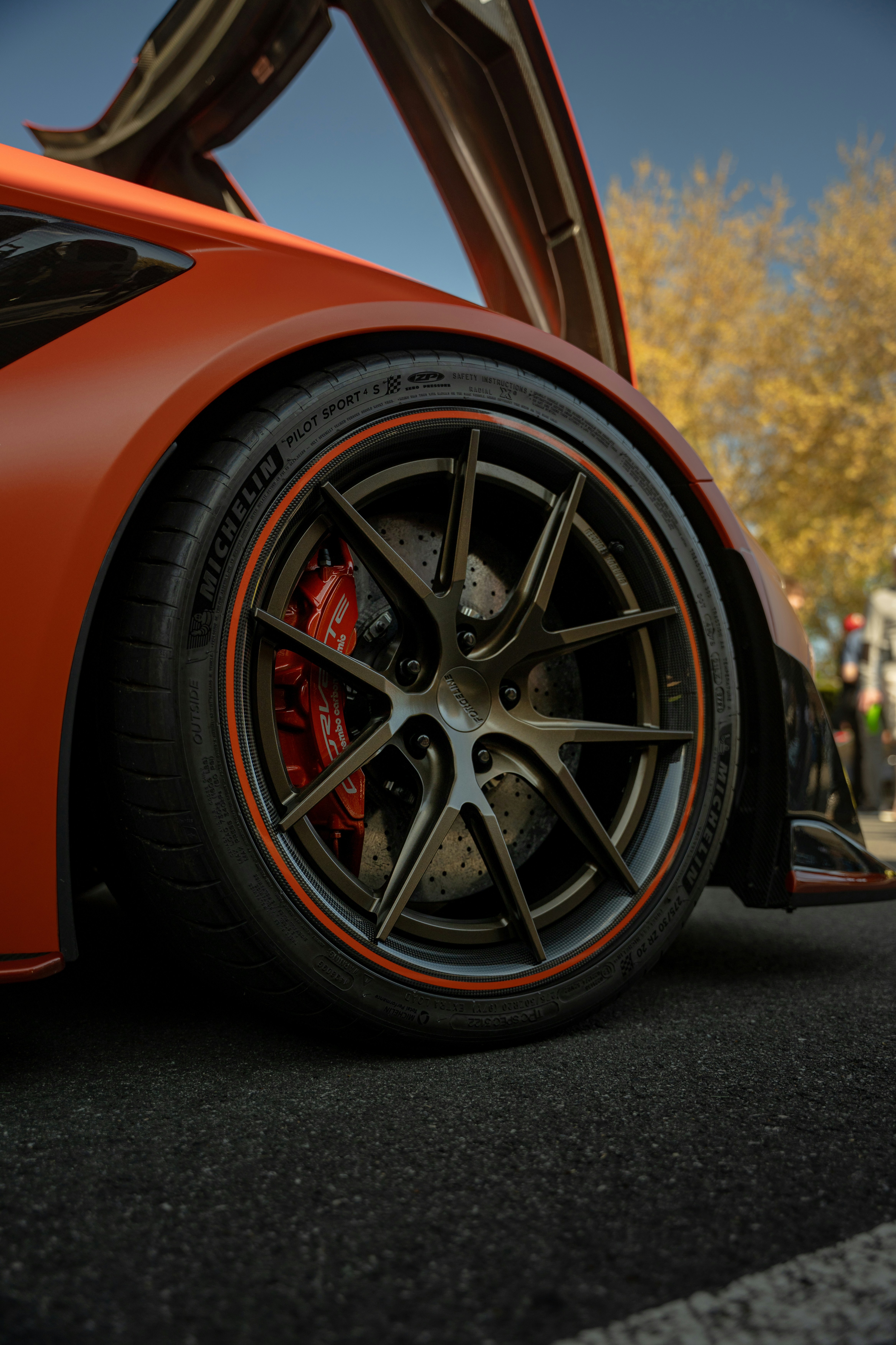Chromed Vortex: The Orange Excalibur Wheel