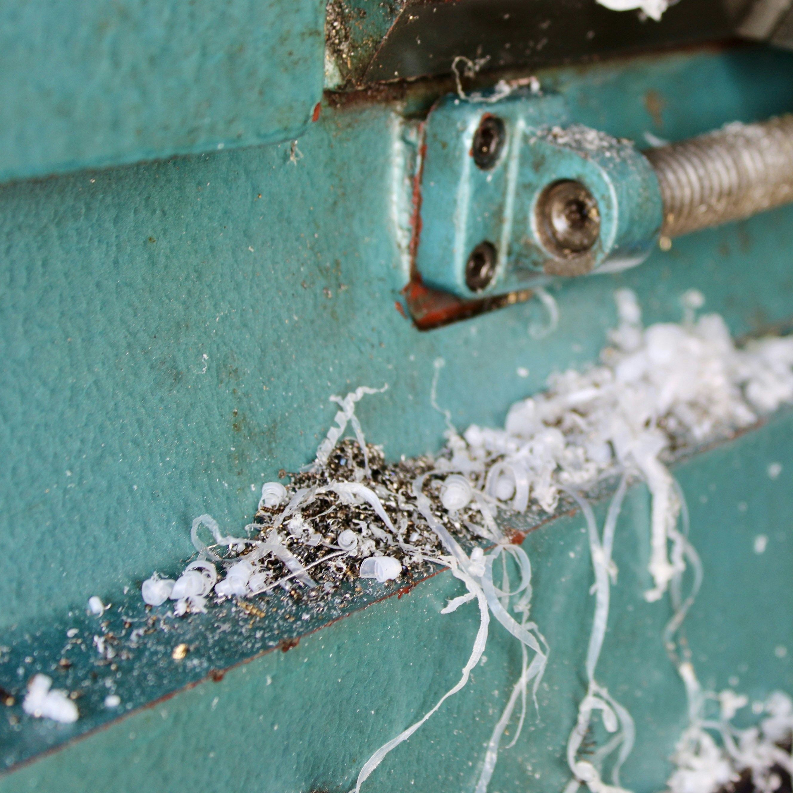 Teal Machinery: Dust and Strings on the Edge