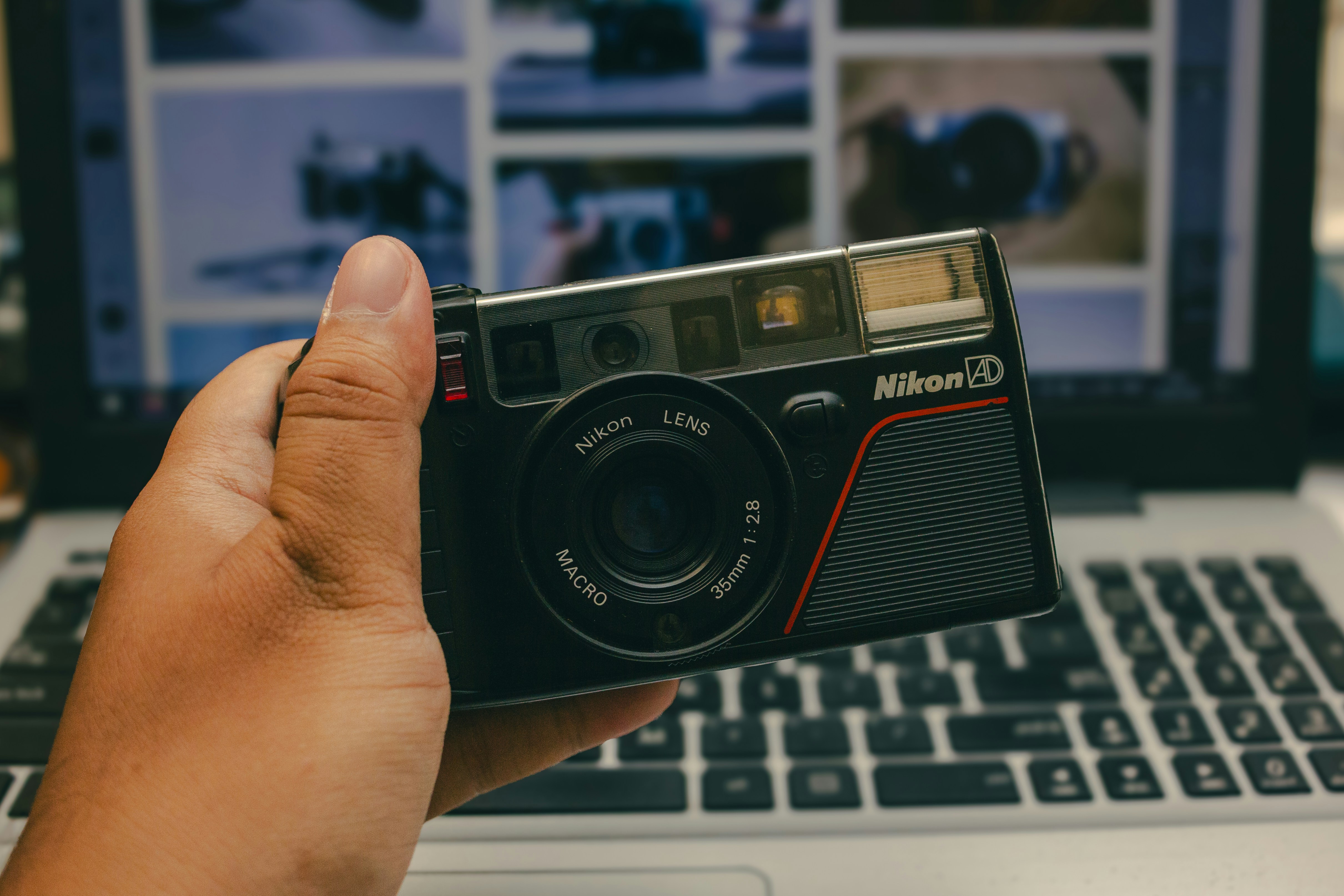 Nikon Duo: A Handheld Archive in Focus