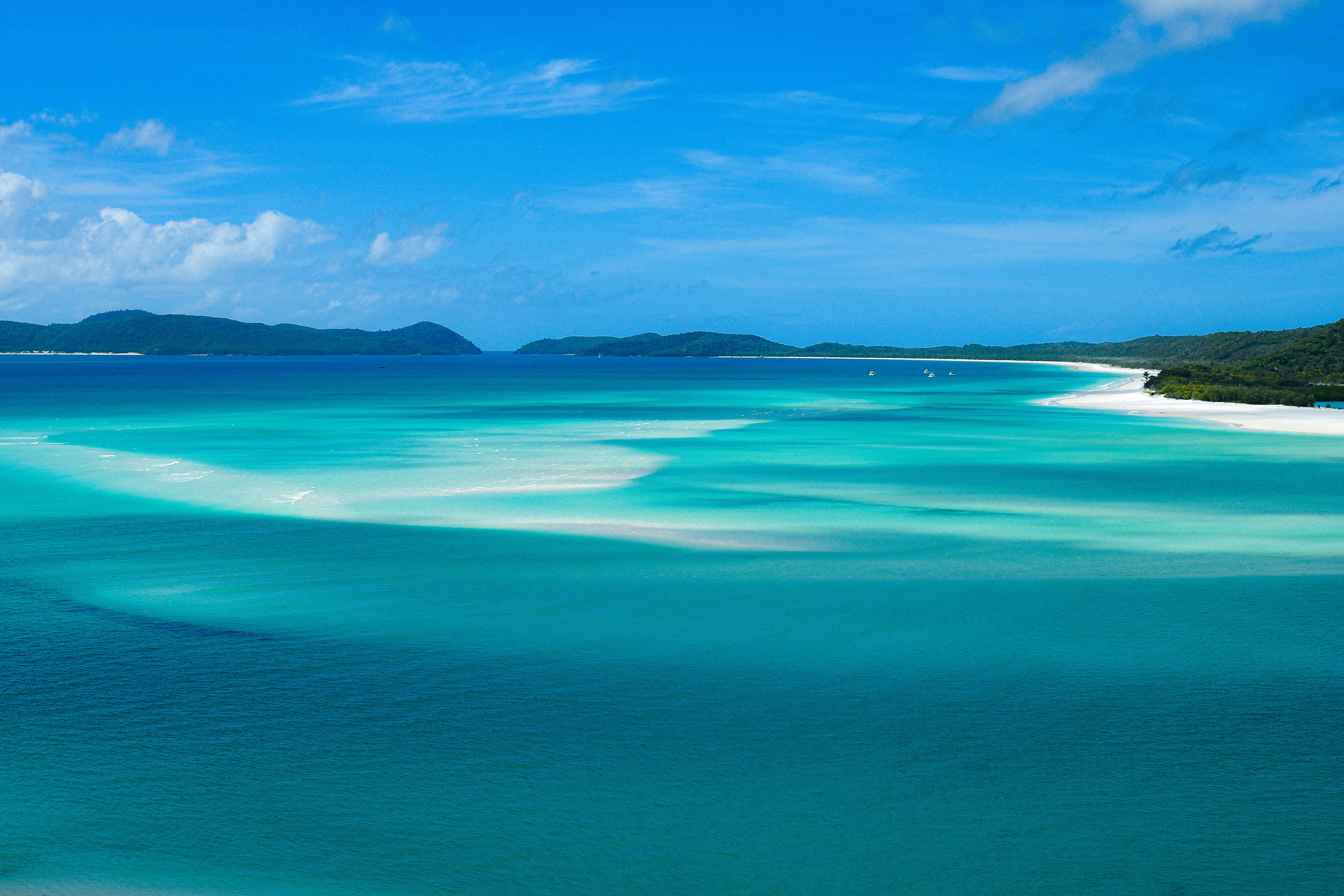 Azure Ribbon: Sandbars and Coral WatersMeet the Horizon