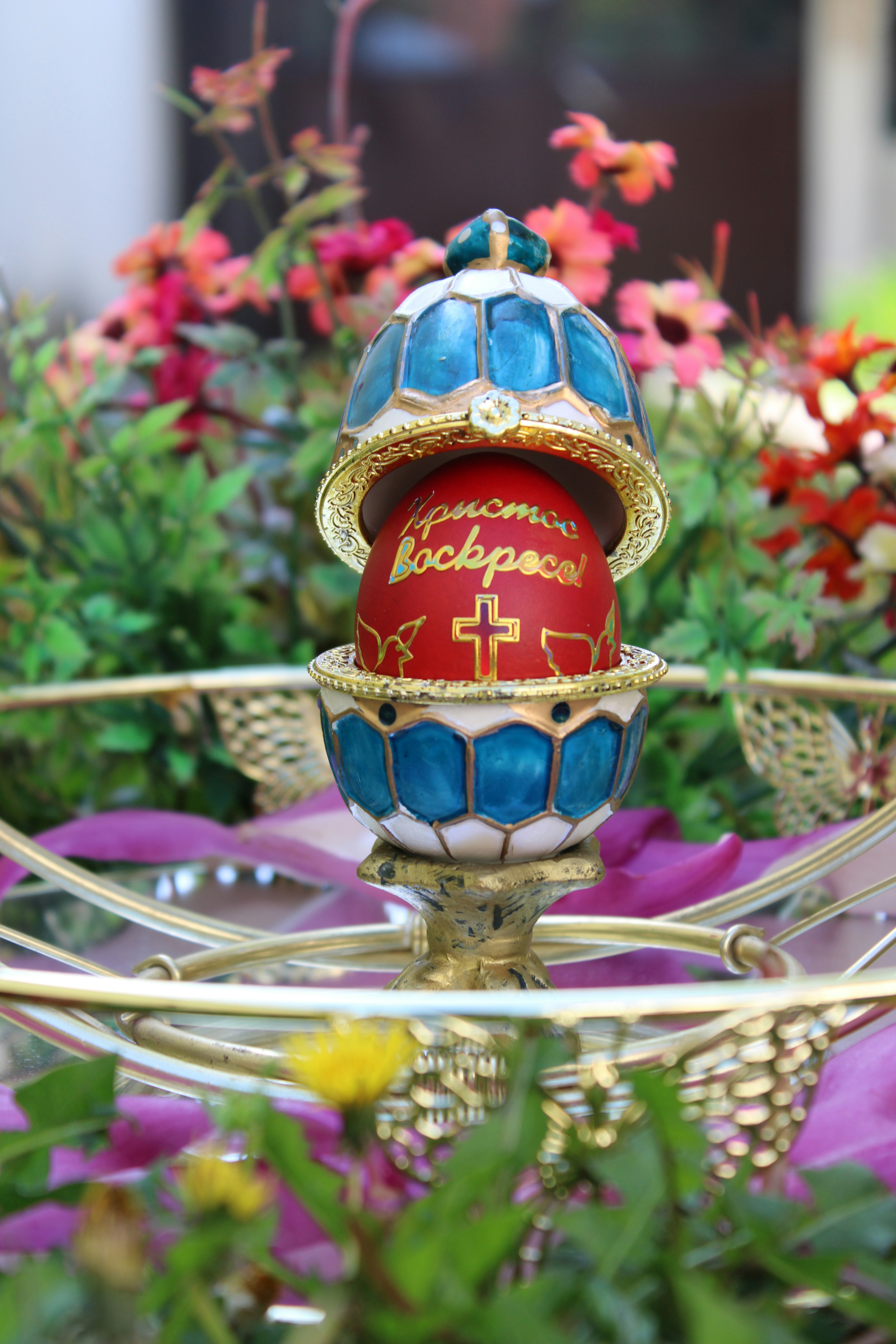 Ornate Easter Egg in Floral Crown: A Jewel at the Center
