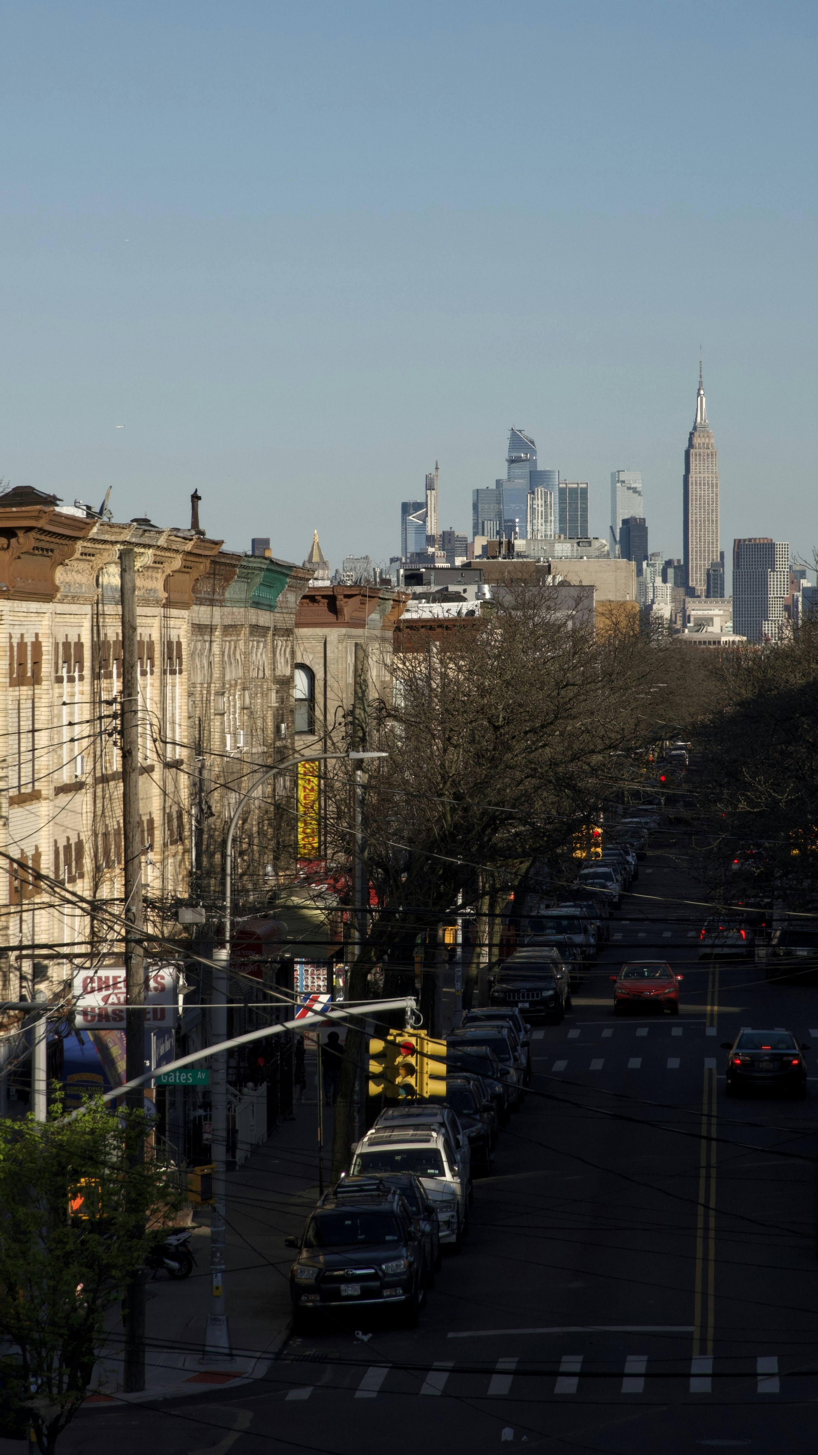 Cityline Shadows: From Streetlevel to Skyscrapers