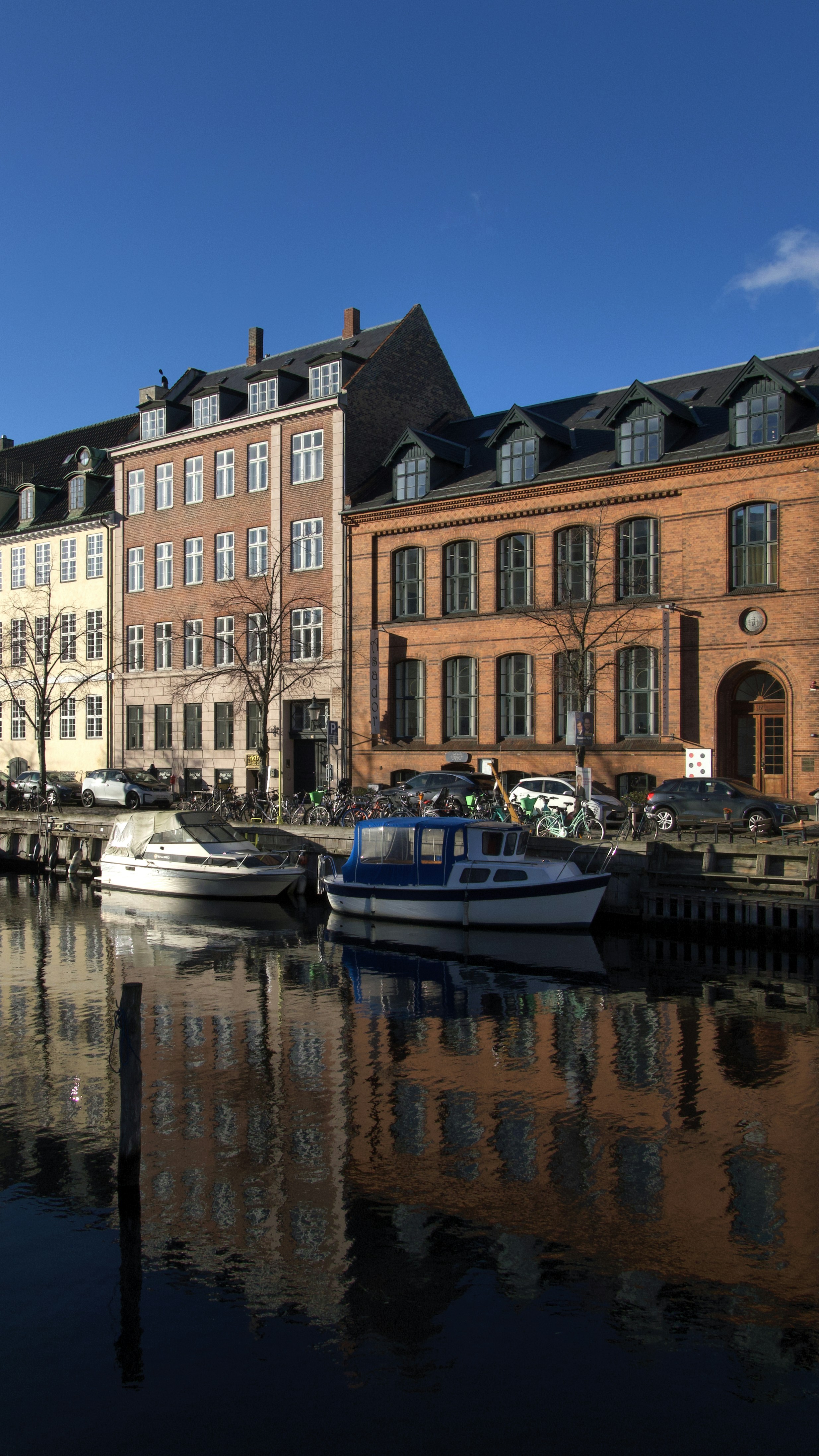 Harbor Row: Brick Facades and Reflections