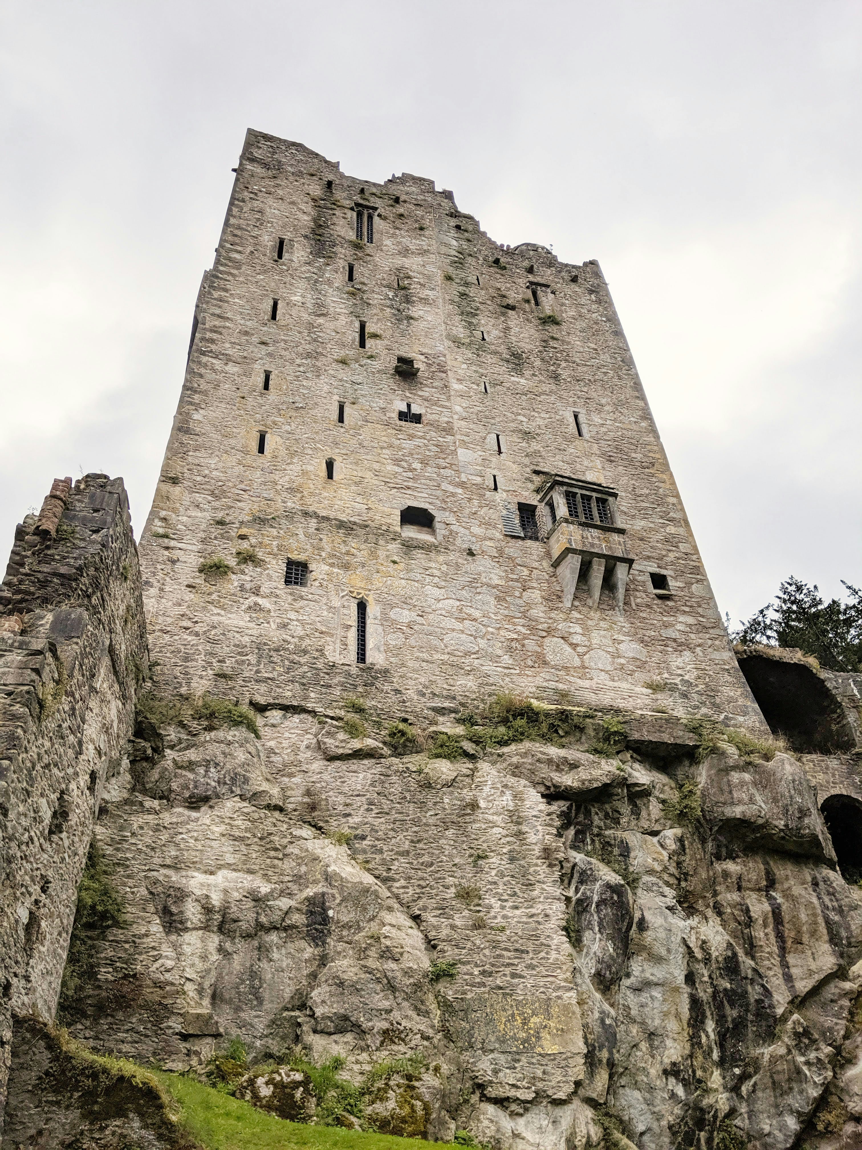 Stone Sentinel: A Majestic Castle Clinging to the Cliff