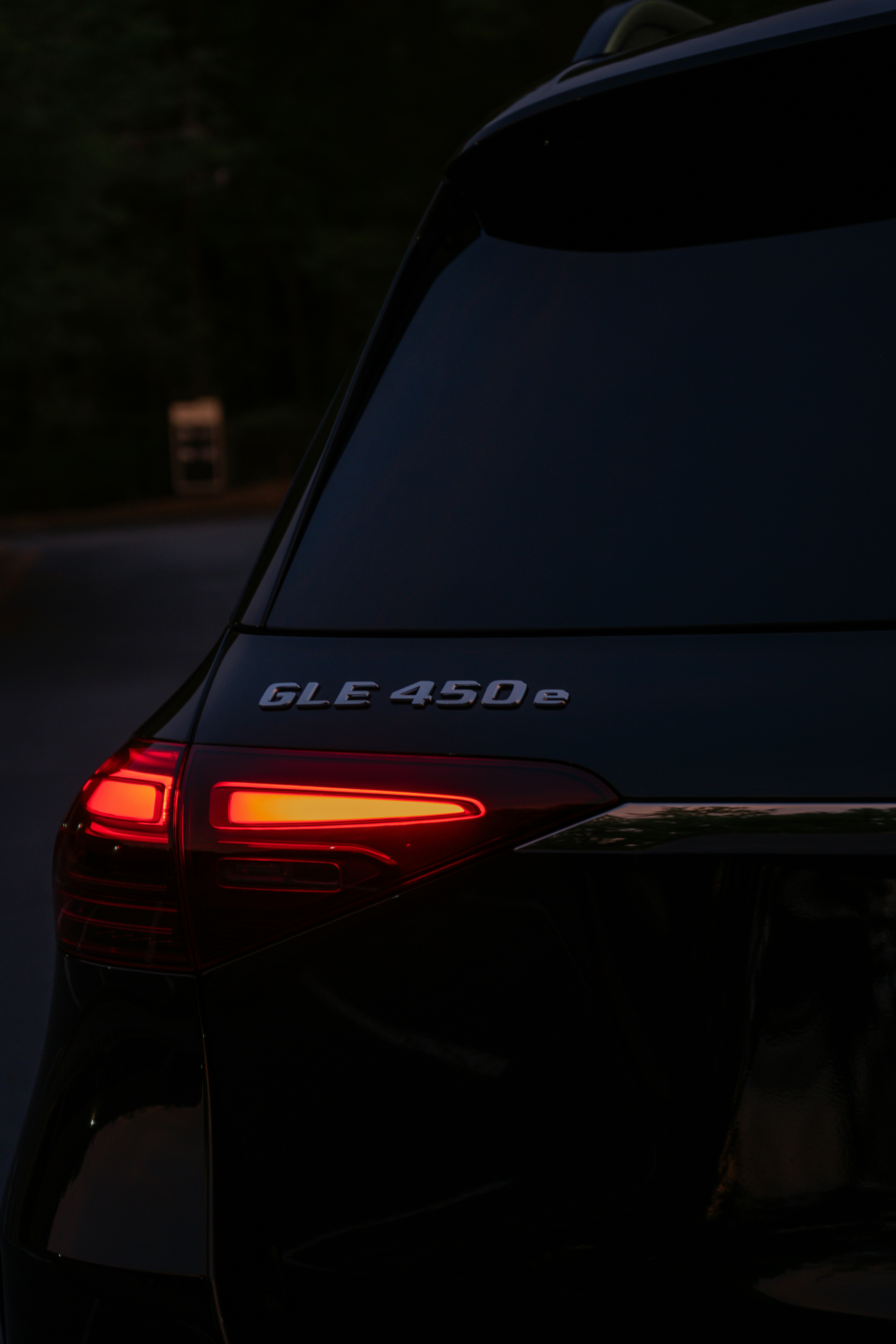Tail Light Quietude: The GLE at Dusk