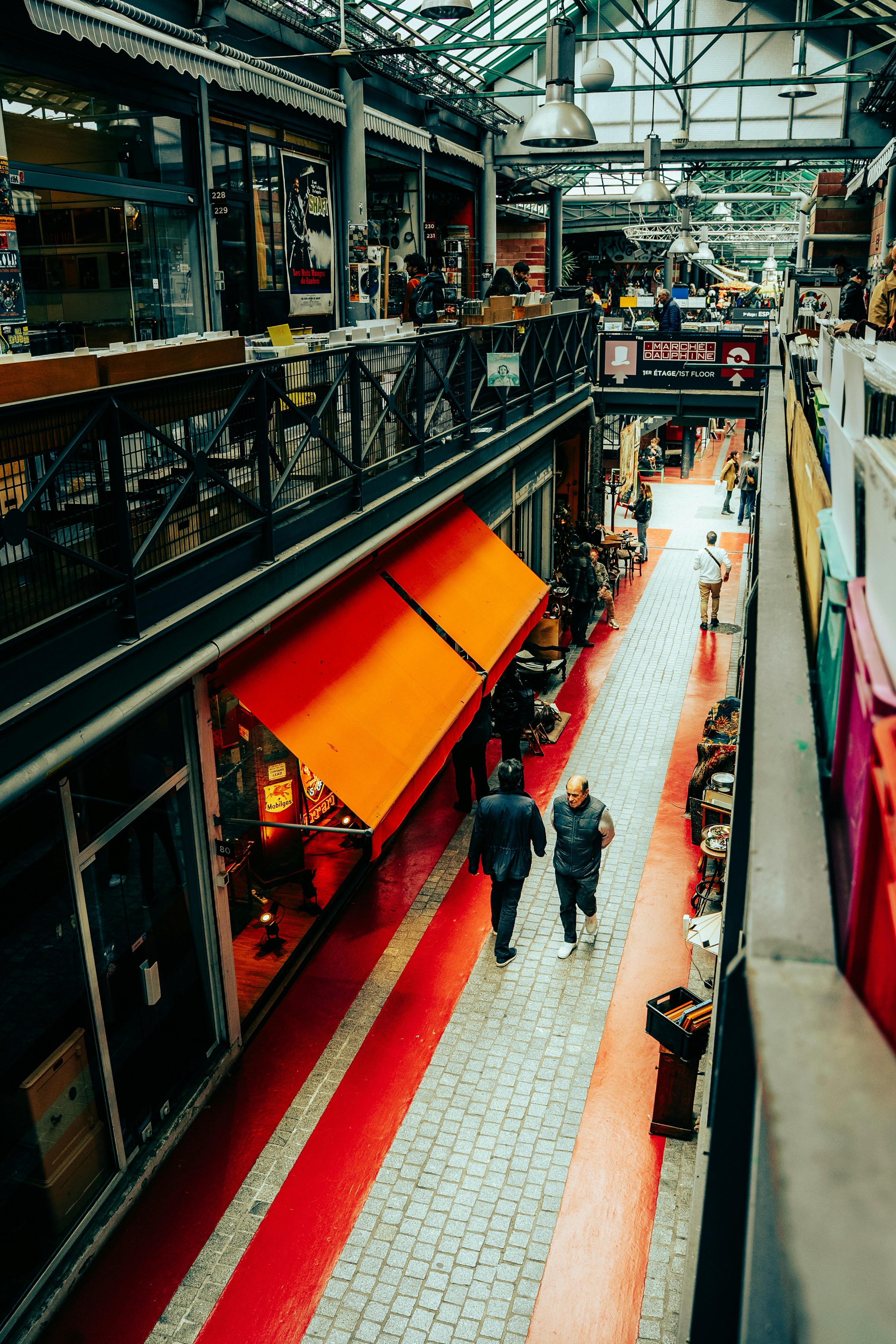Market Atrium Overlook: Vivid Walkway in an Urban Arcade