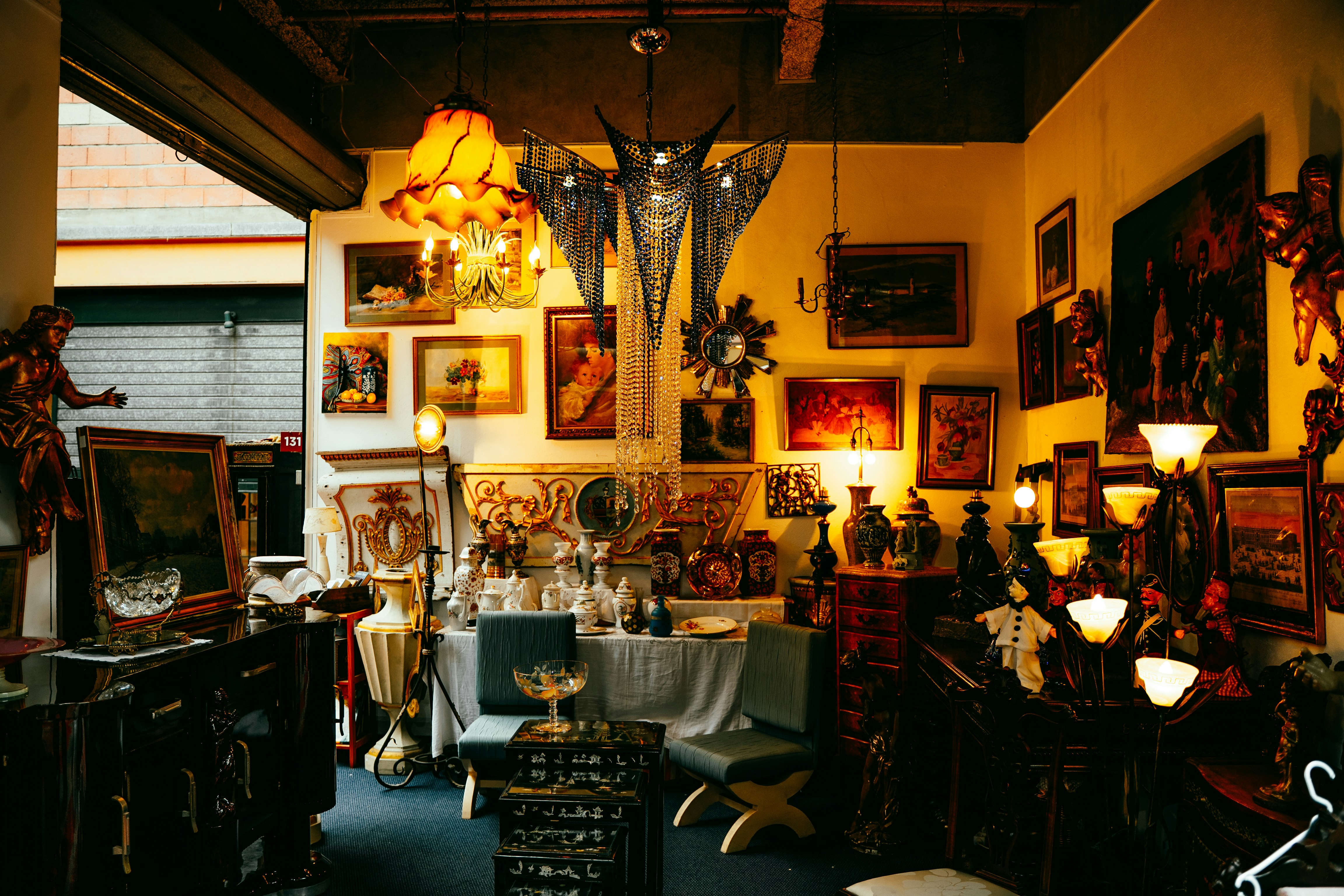 Curated Echoes: A Vintage Gallery of Light and Shadow