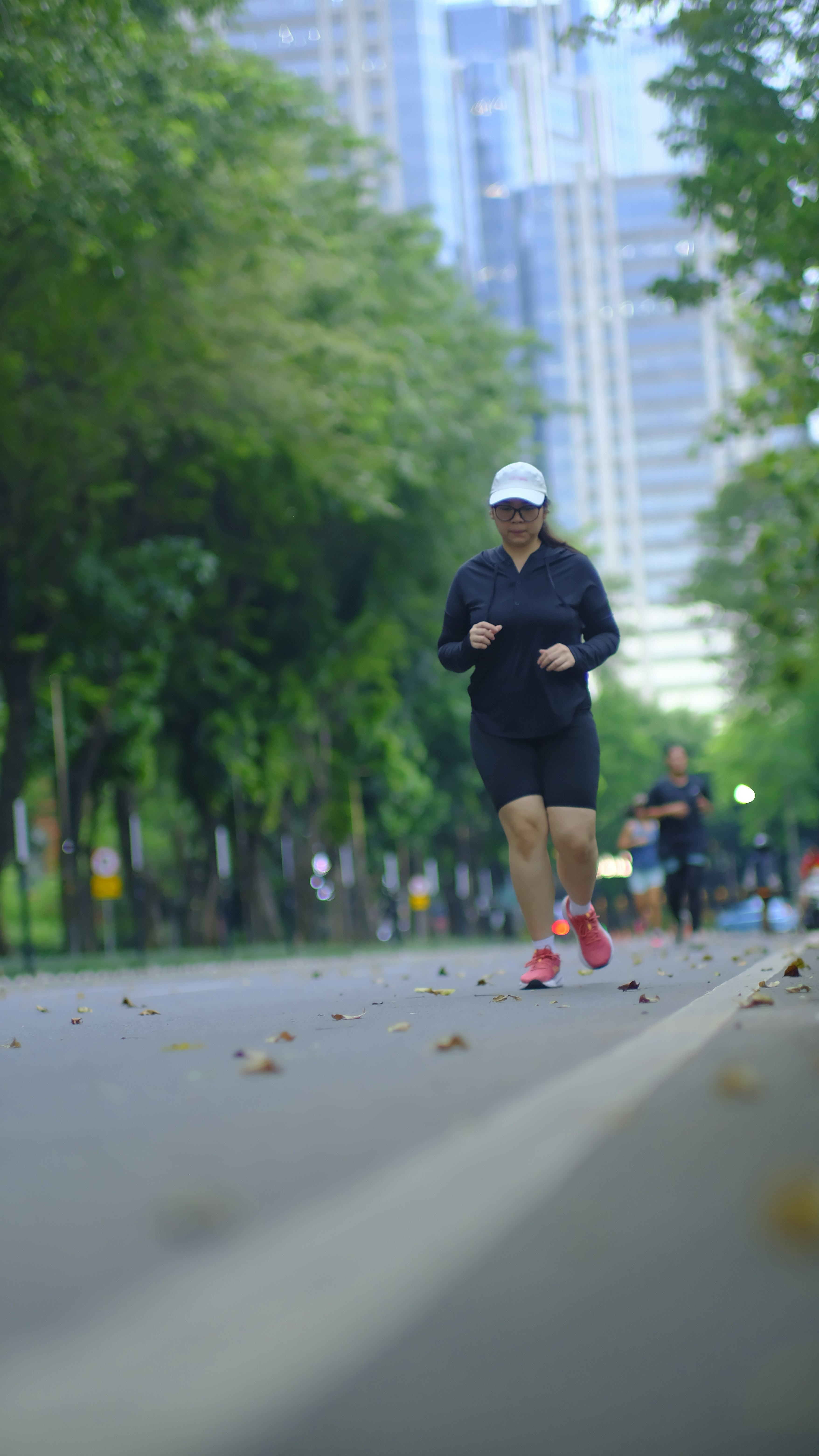 Mid-Pace Sprint Along a Green Corridor