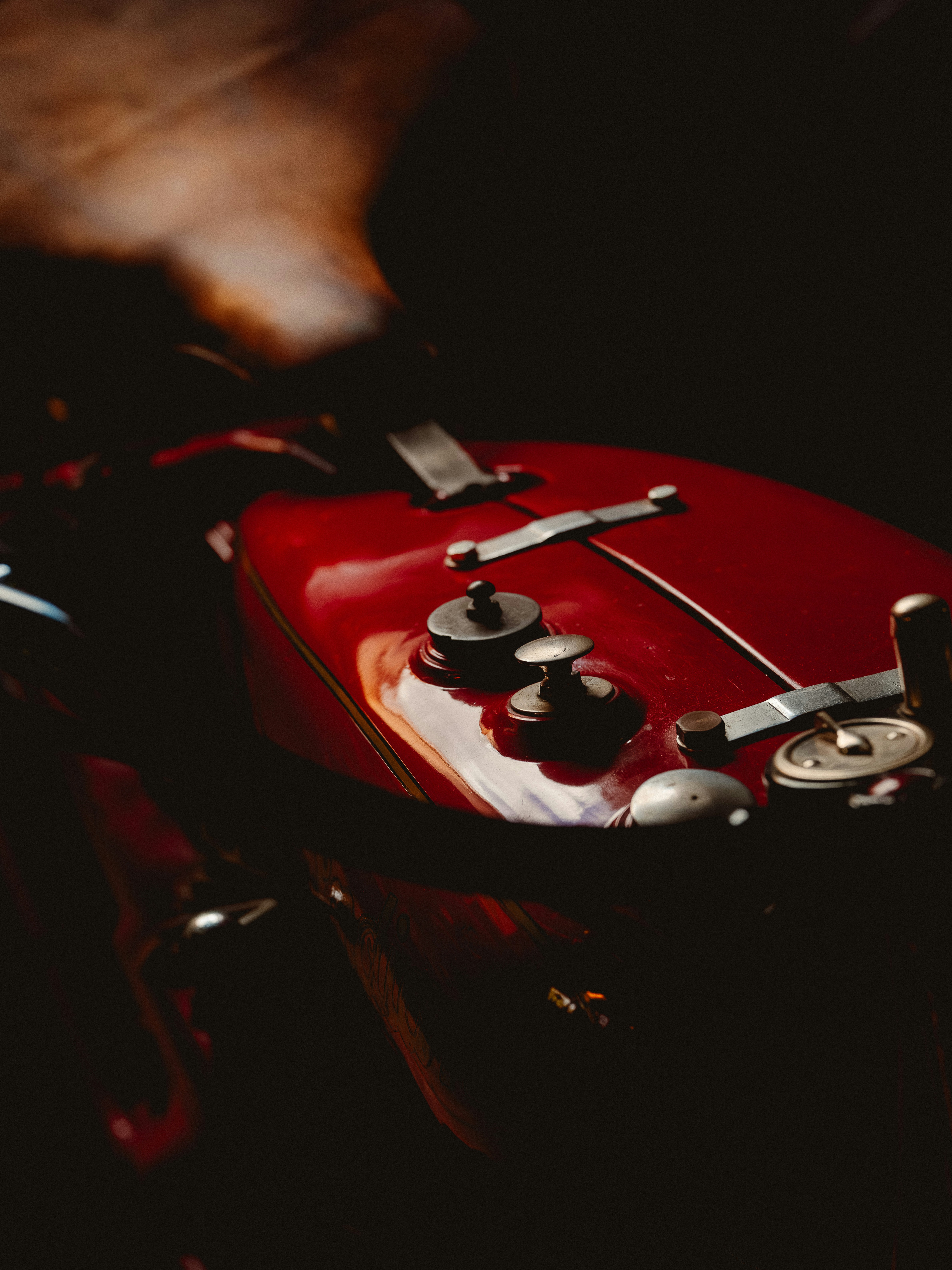 Red Engine Pulse: A Close Look at a Vintage Gas-Tuel Gauge Box