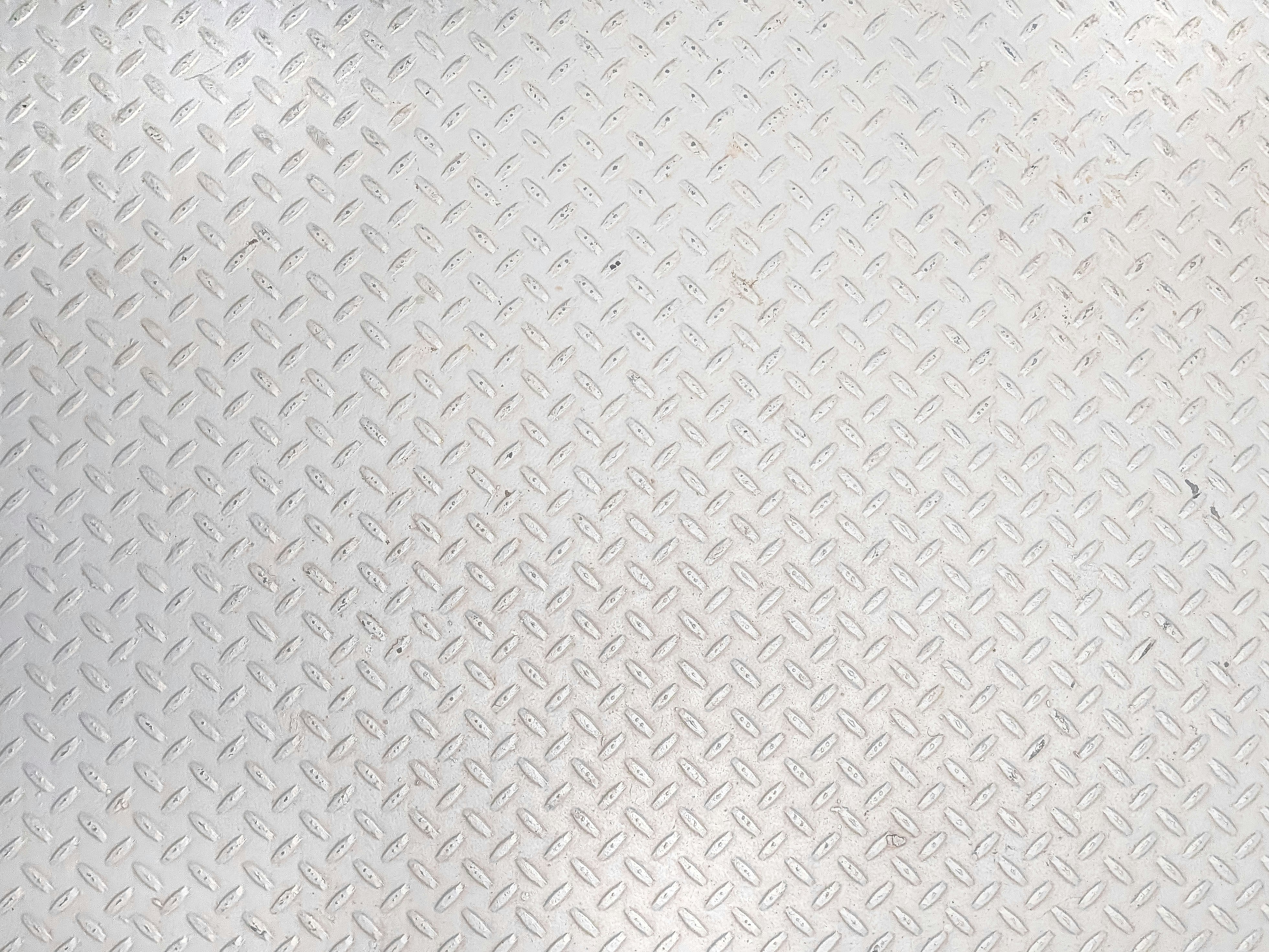 Industrial Diamond: Repeating Texture under Soft Light