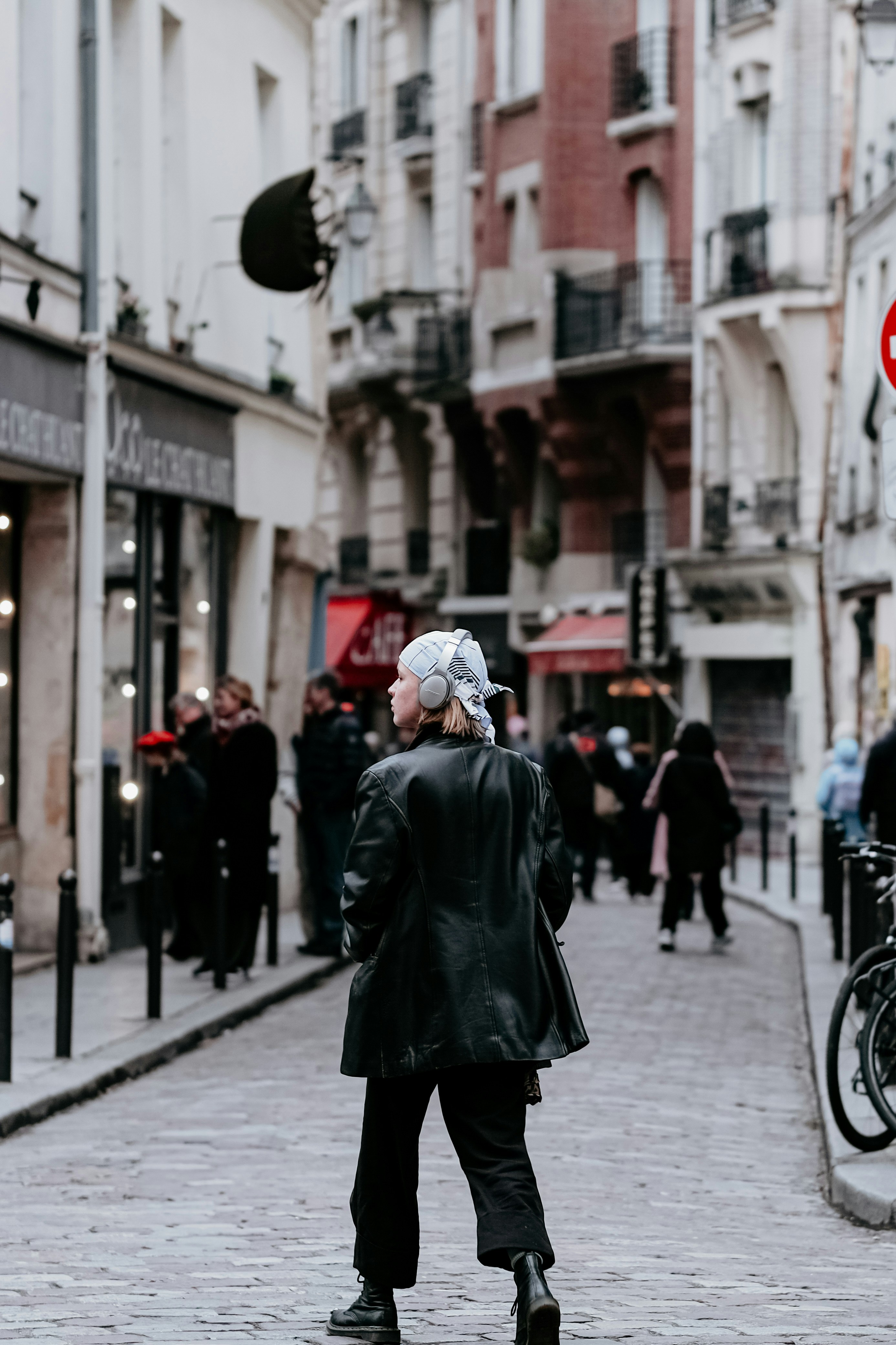 Street Serenade: Headphones and the City