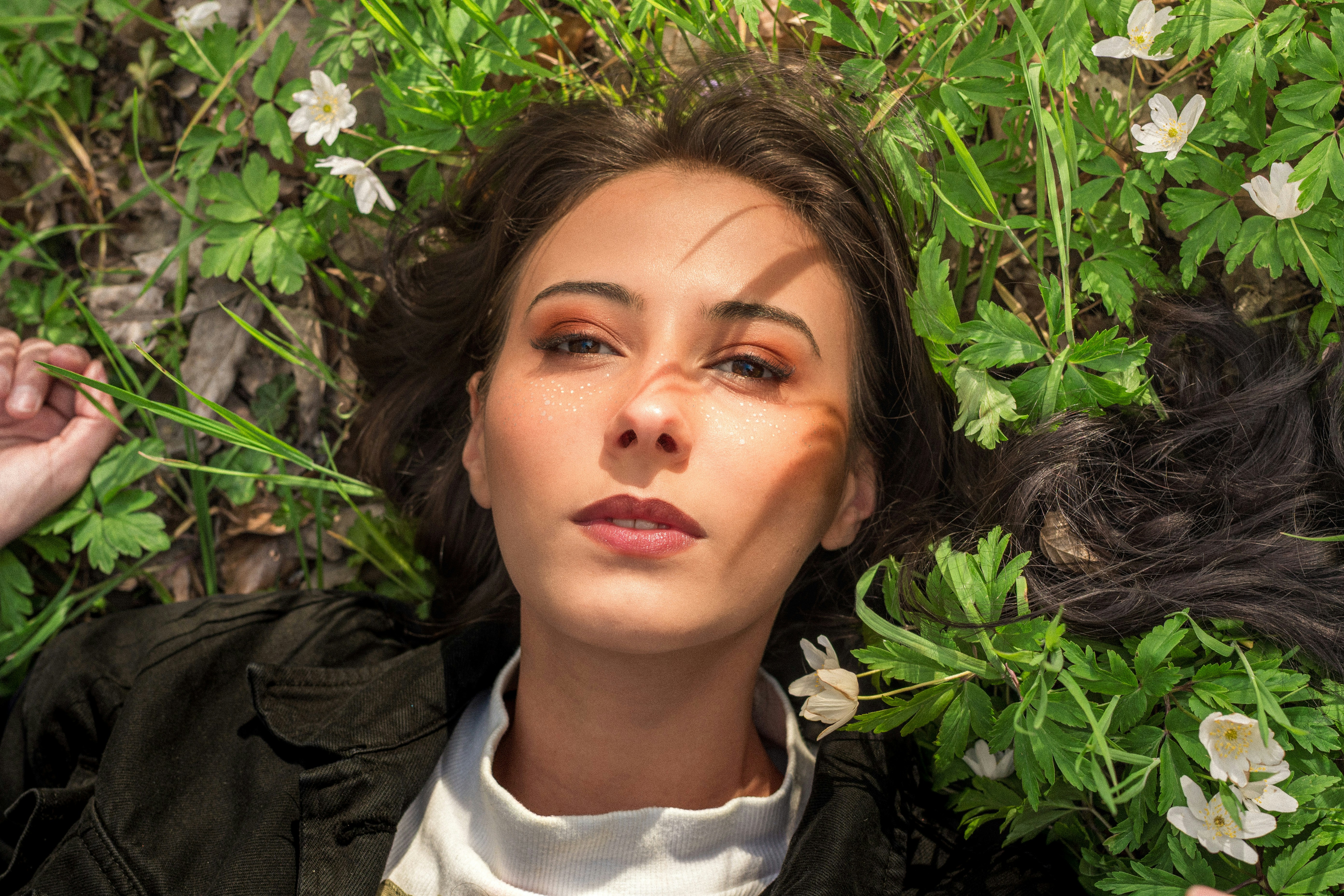 Portrait in Bloom: The Quiet Confidence Under Green Canopy